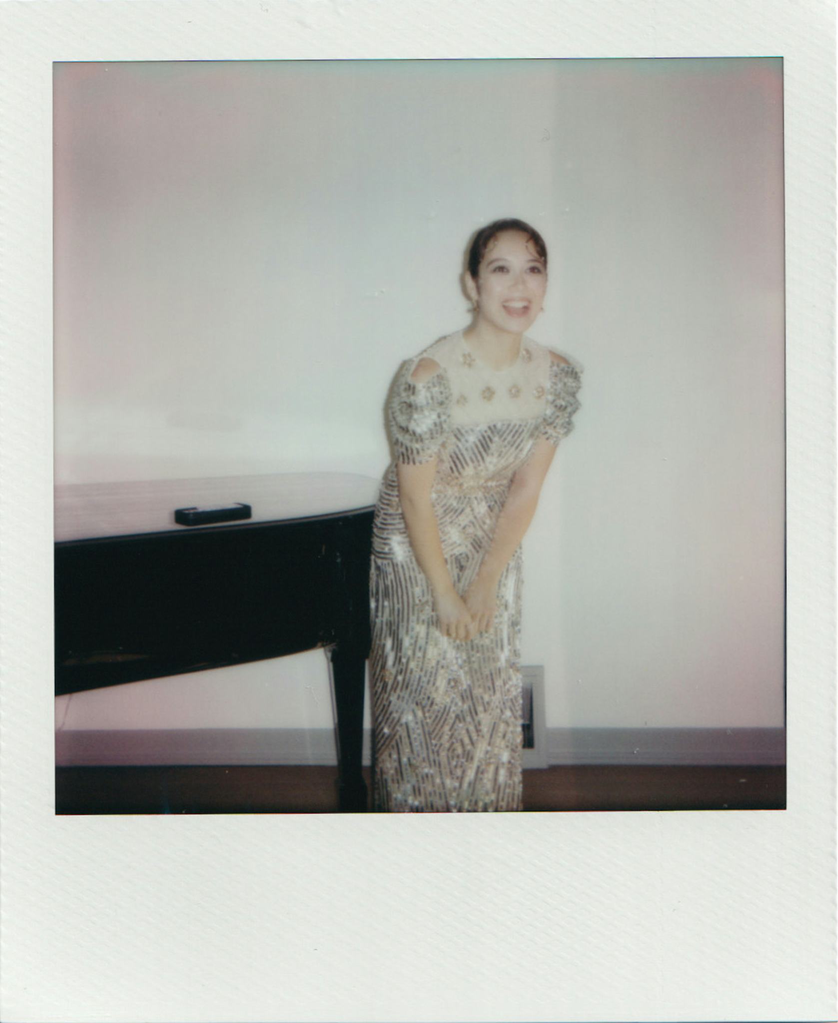 Laufey's 2025 Gold House Gala Diary: Pearls, Soft Glam & Pikachu