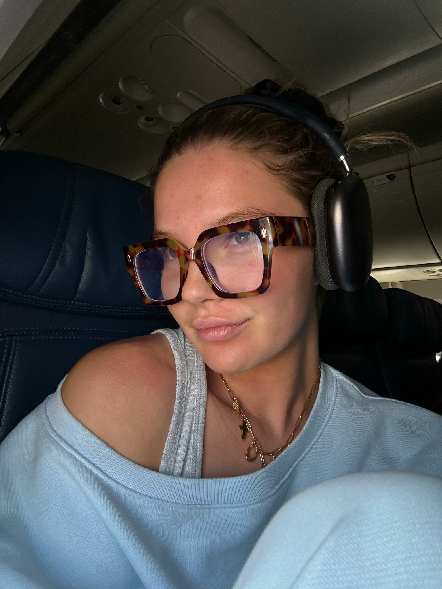 Model & Content Creator Ellie Thumann Tracks Her Phone Habits