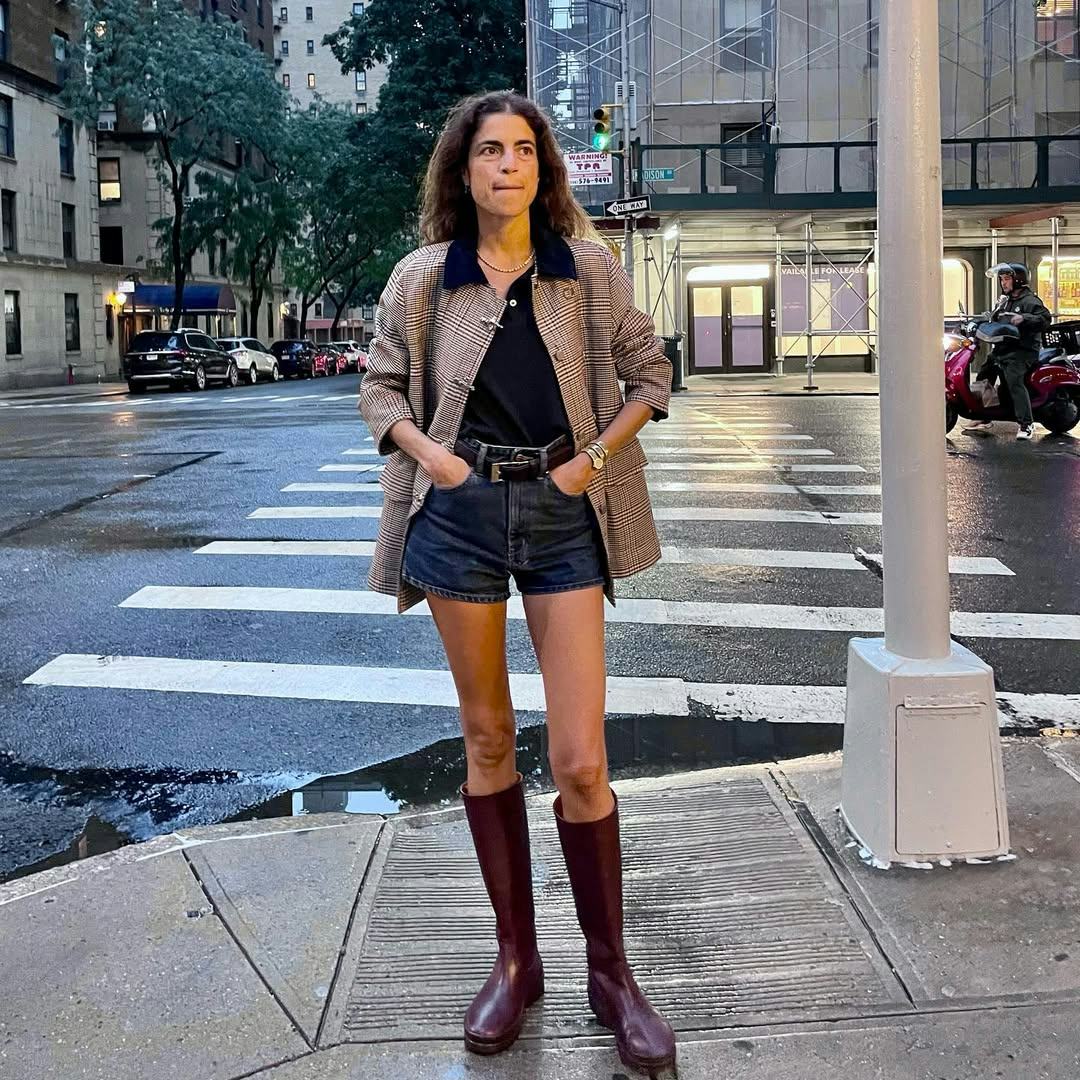 How To Style Denim Short Shorts In An Elevated Way