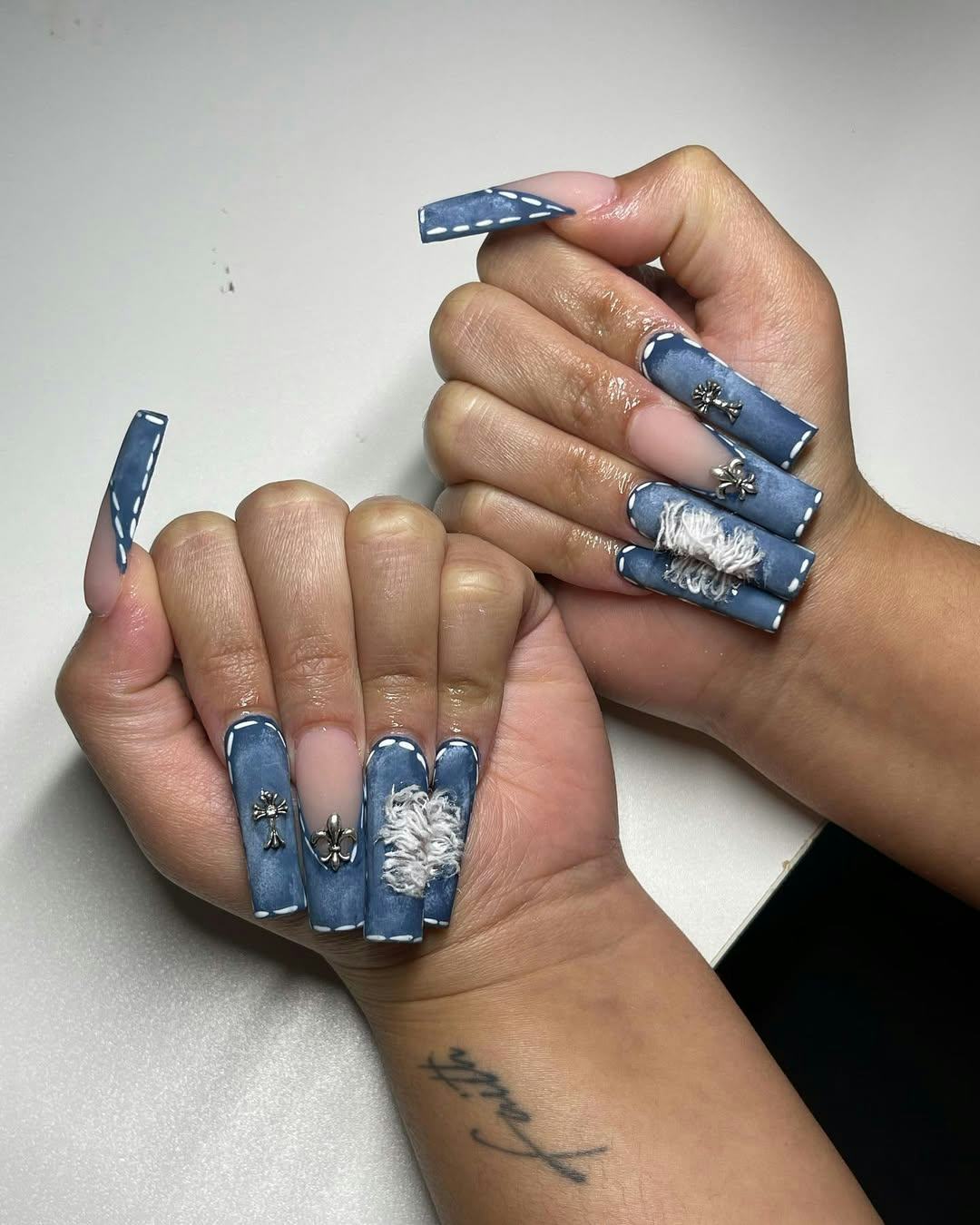 17 Denim Nail Ideas That Make The Perfect Western Accessory