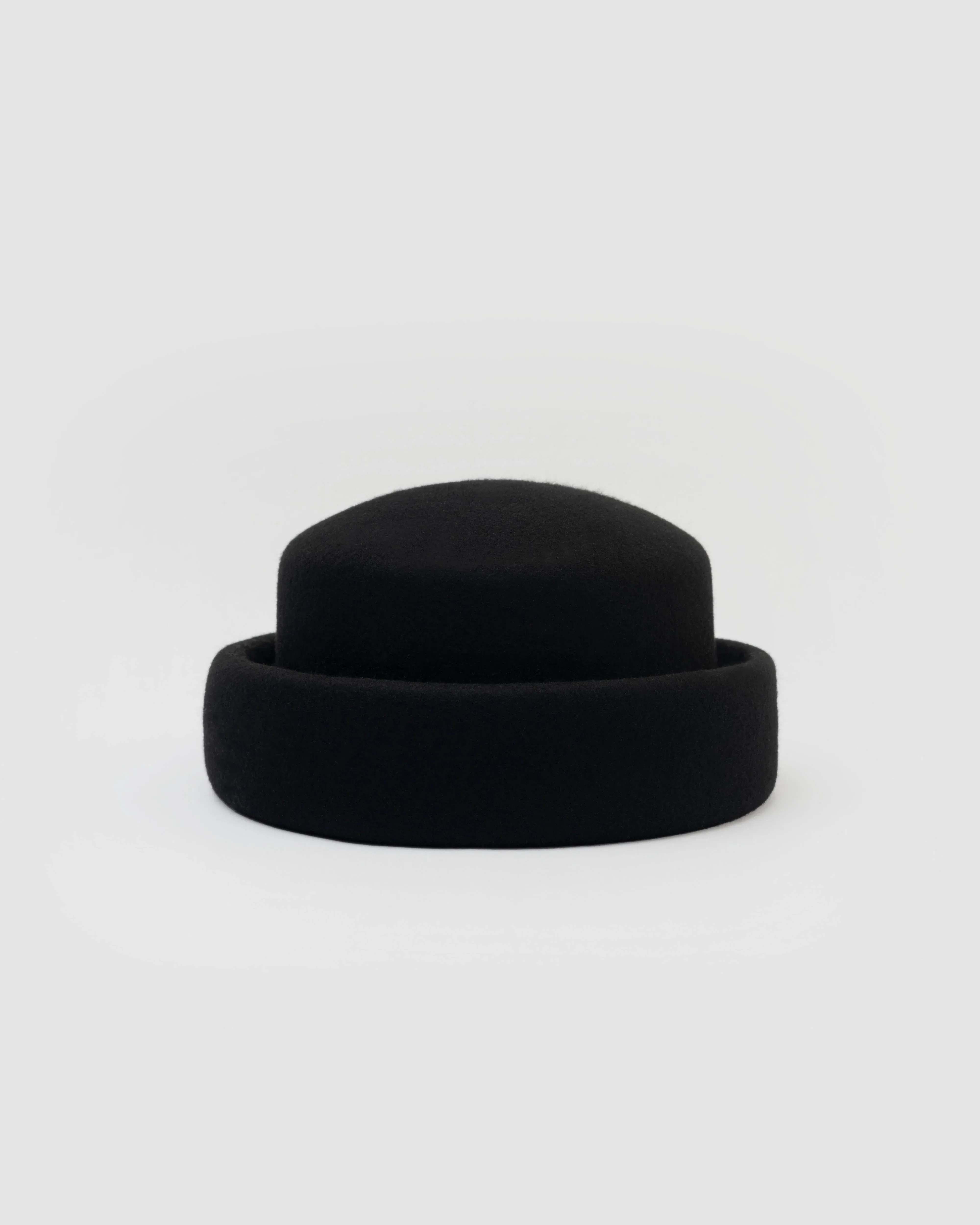 The Pillbox Hat Trend Is Here To Stay