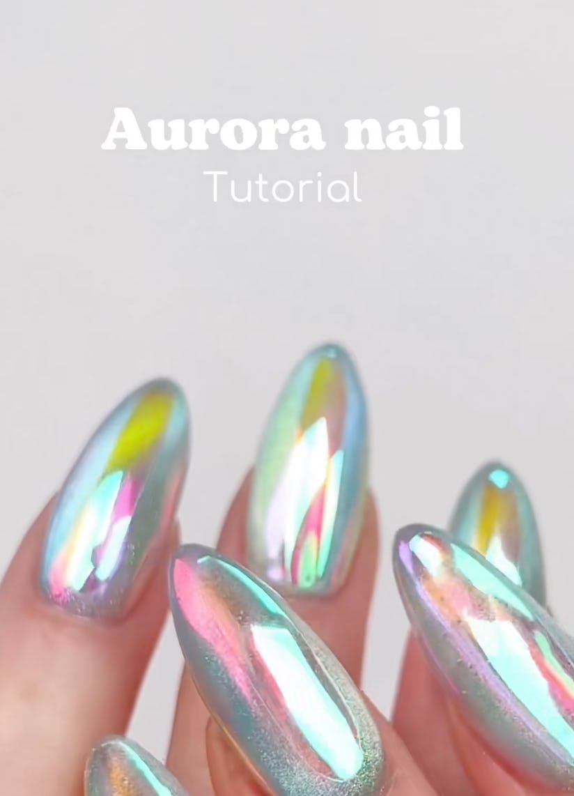 "Aurora Nails" Give Your Mani A Celestial Upgrade