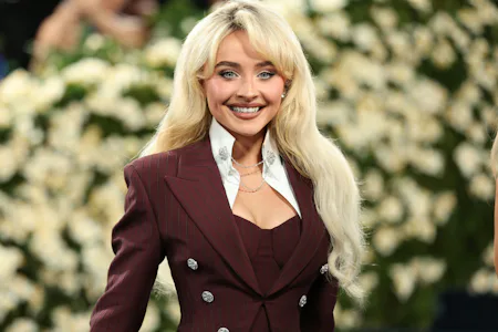 Sabrina Carpenter's Pantless 2025 Met Gala Look Gave Fashion Déjà Vu