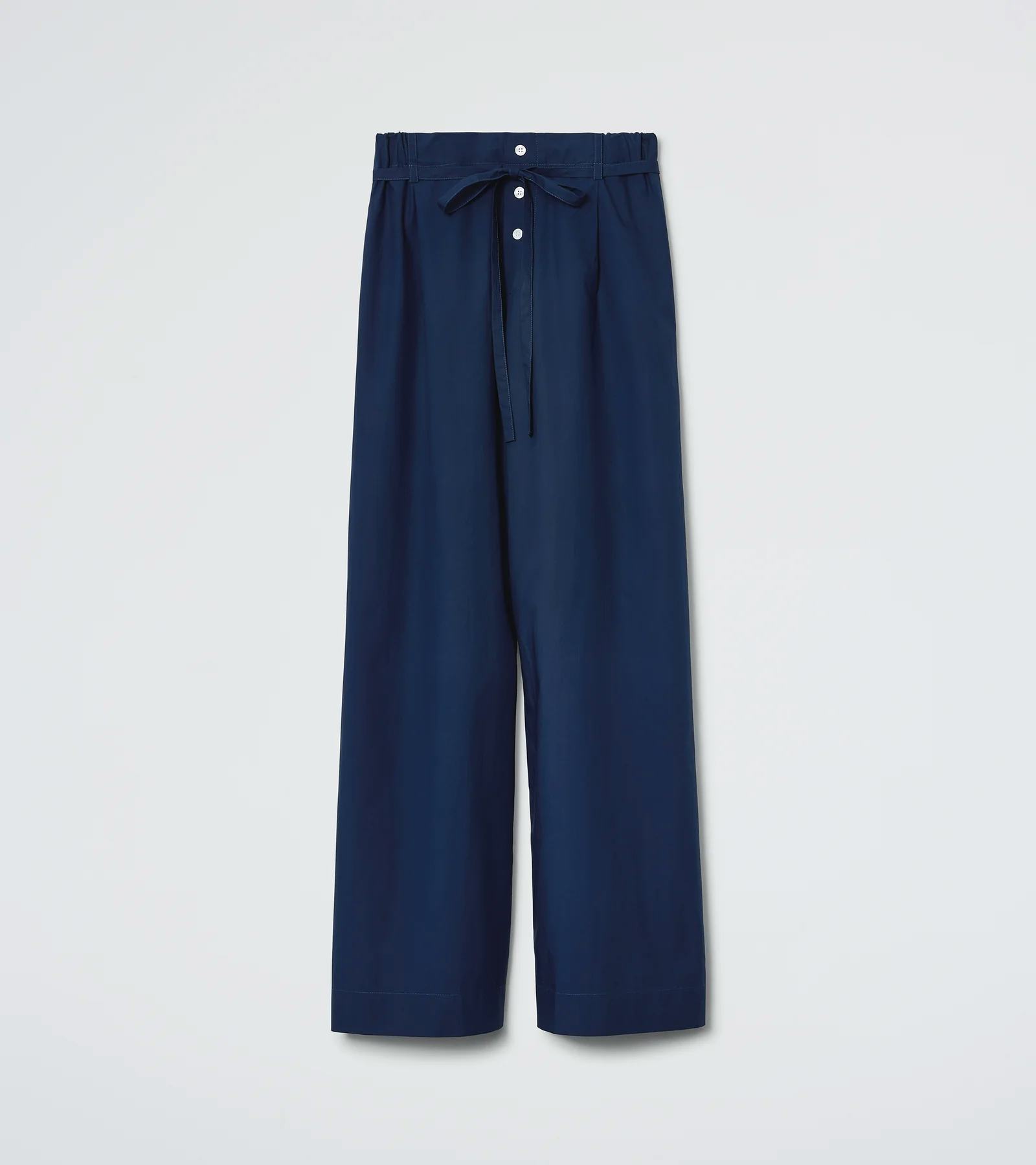 Paige DeSorbo On Daphne, Sleep Must-Haves & Sharing A Bed On 'Summer House'