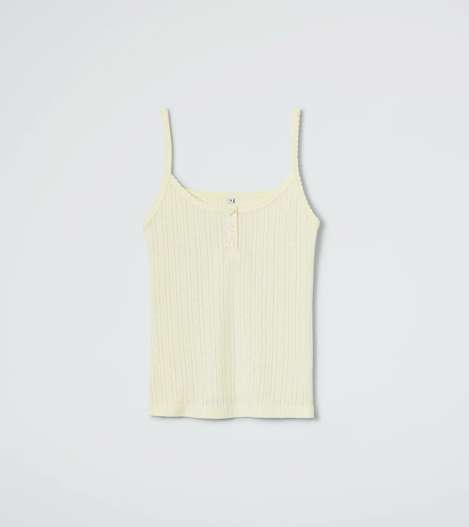 Paige DeSorbo On Daphne, Sleep Must-Haves & Sharing A Bed On 'Summer House'