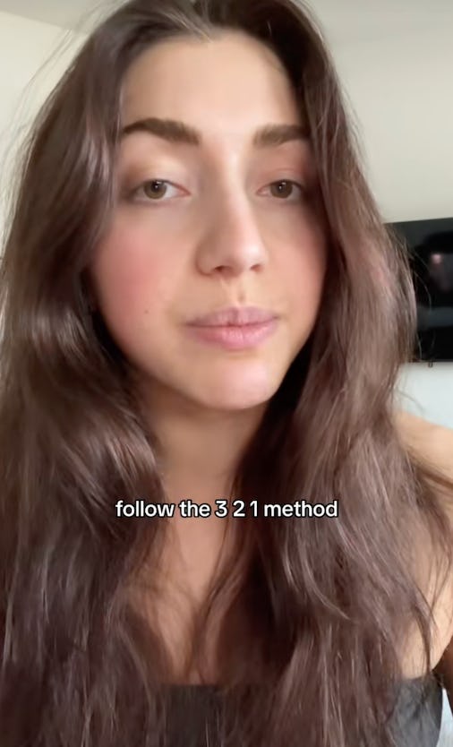 The Viral “3-2-1 Method” Is An Expert-Approved Sleep Hack