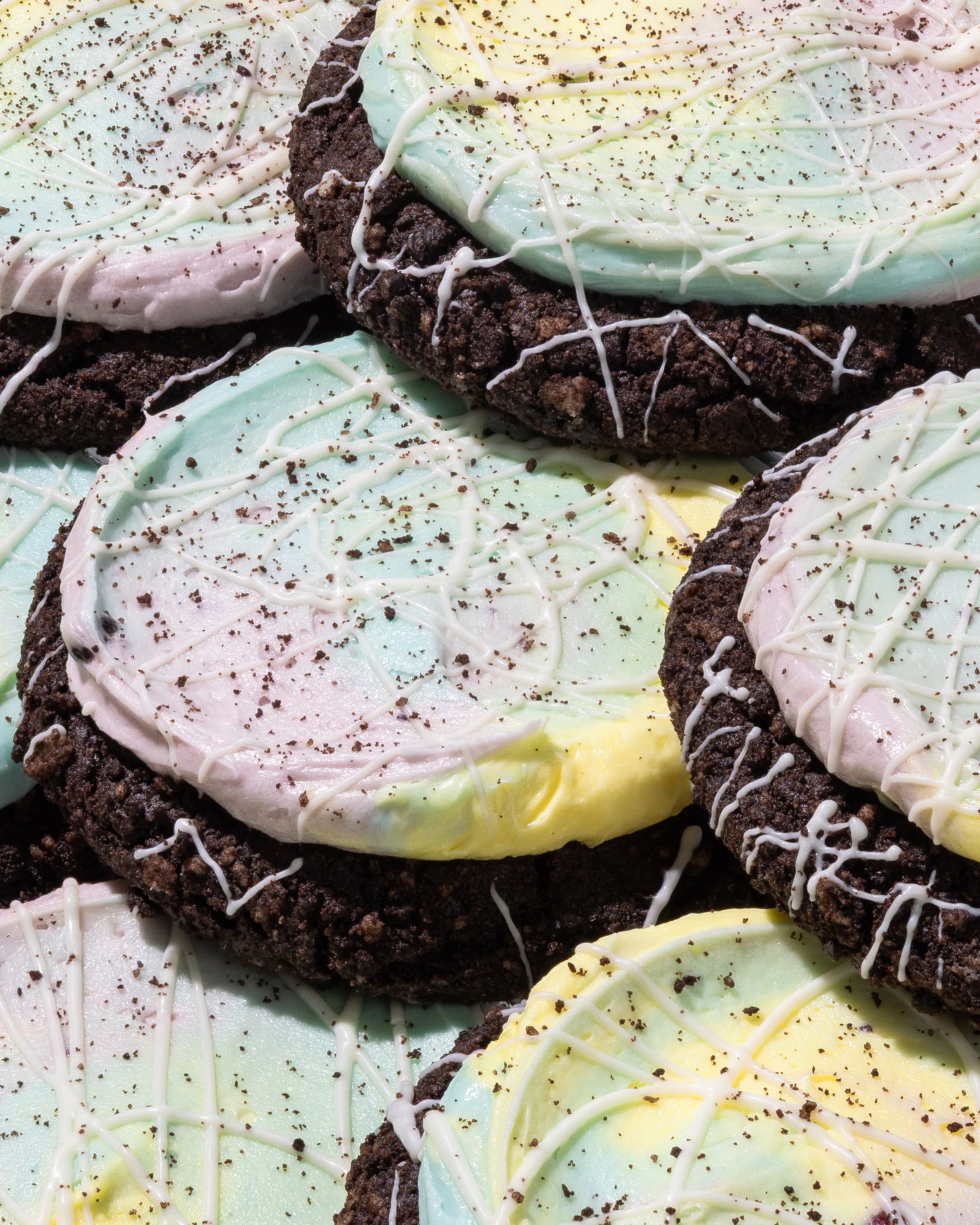 I Tried Benson Boone's Moonbeam Ice Cream Crumbl Cookie Flavor