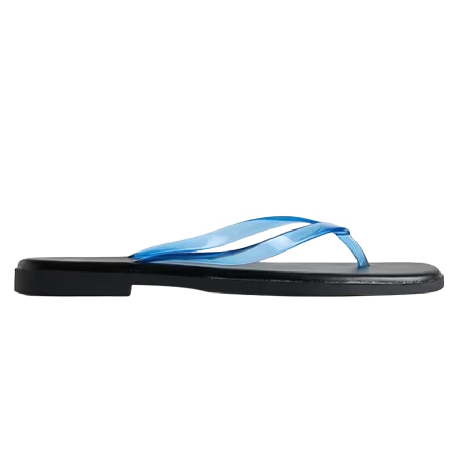 24 Fashionable Flip-Flops That Work Beyond the Beach