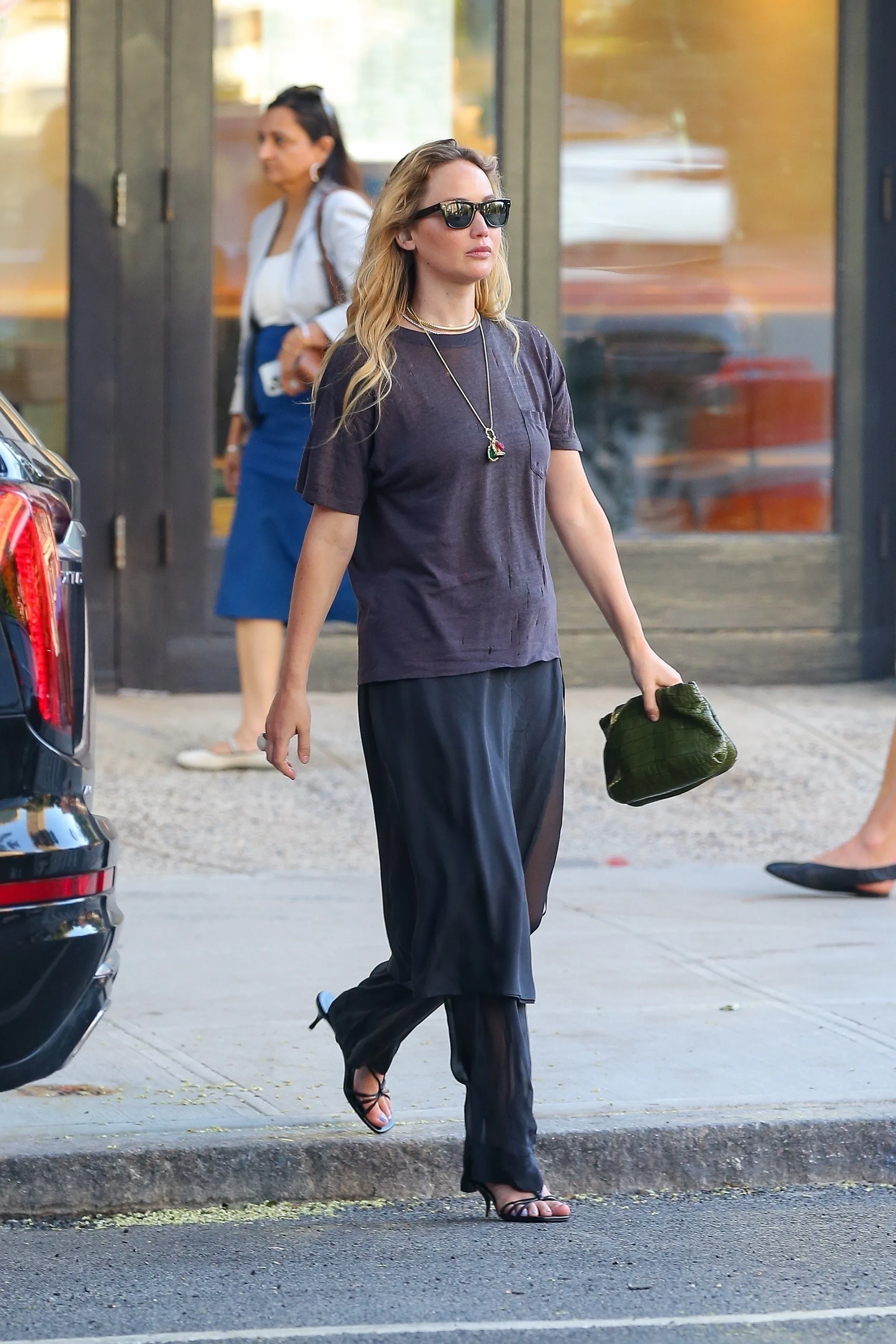 Jennifer Lawrence Has Summer Layering On Lock