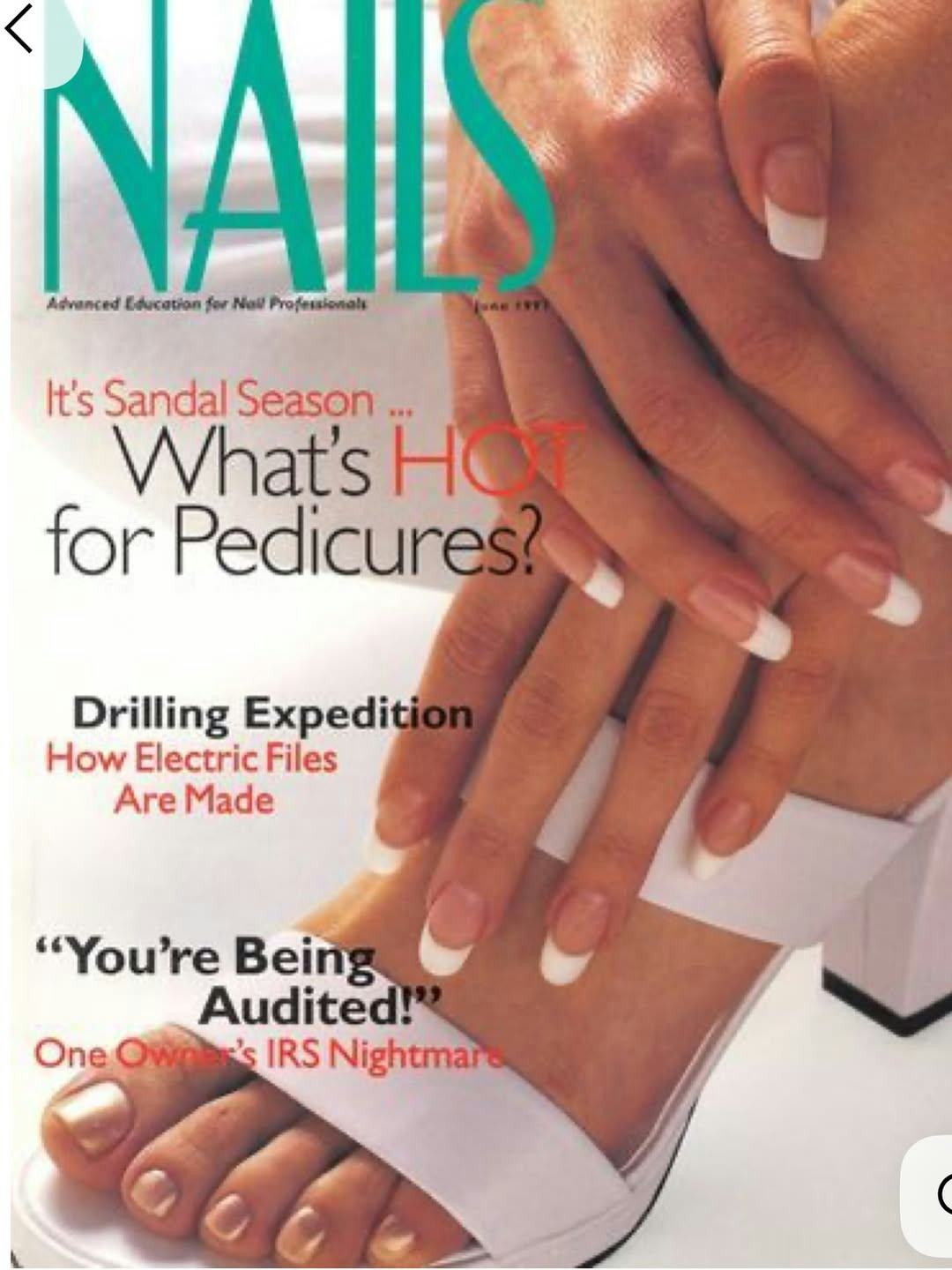 Kylie Jenner’s “Deep ’90s French” Manicure Is The Chicest Throwback