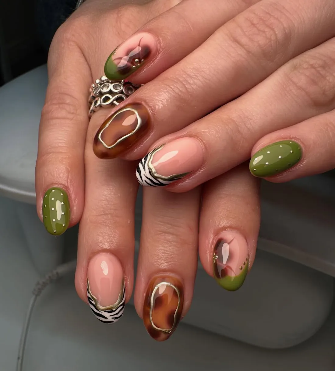 35 Trendy Green Nail Ideas For Fall 2025