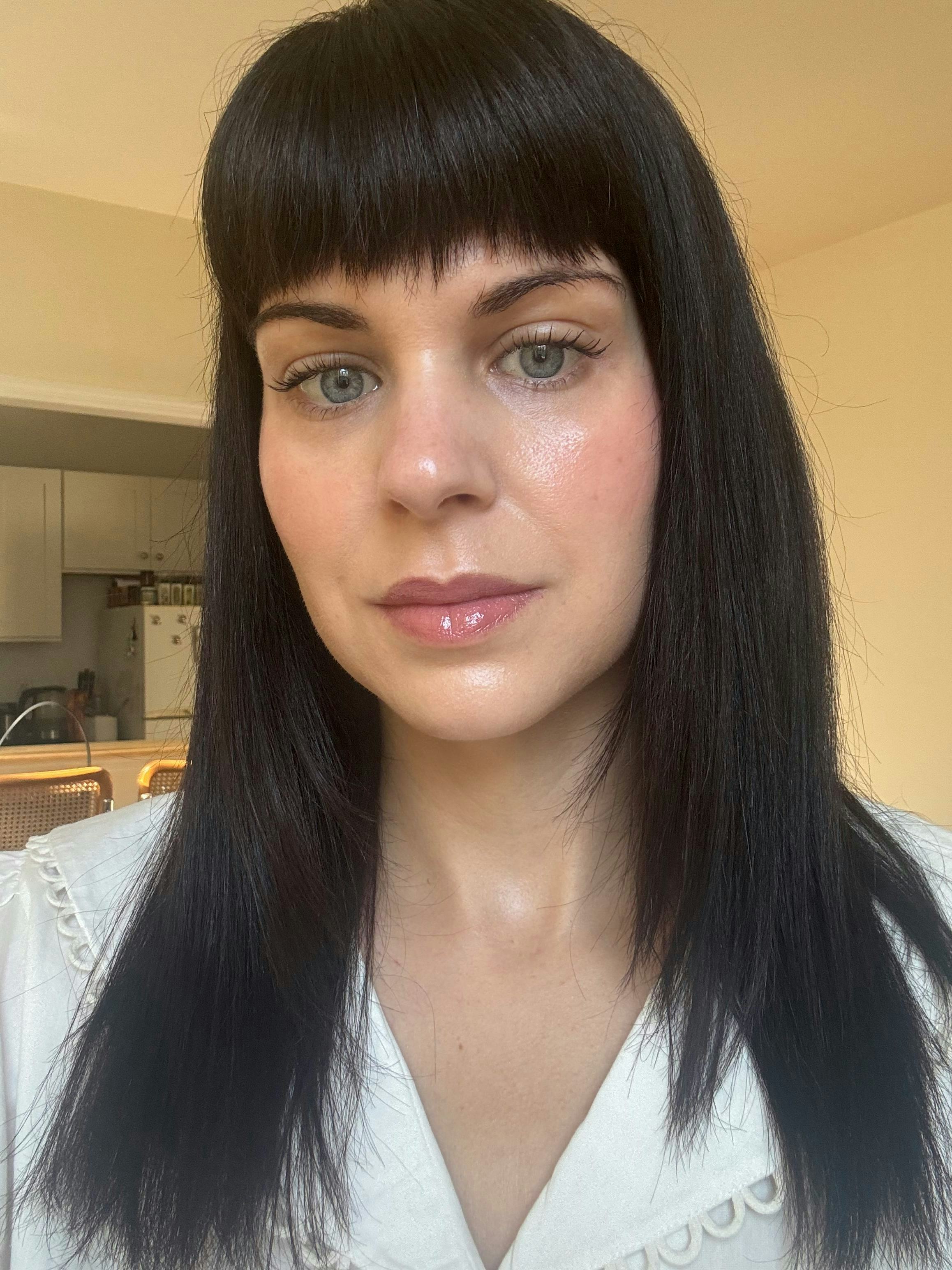 Victoria Beckham's Foundation Drops Are Perfect For A No-Makeup Makeup Look