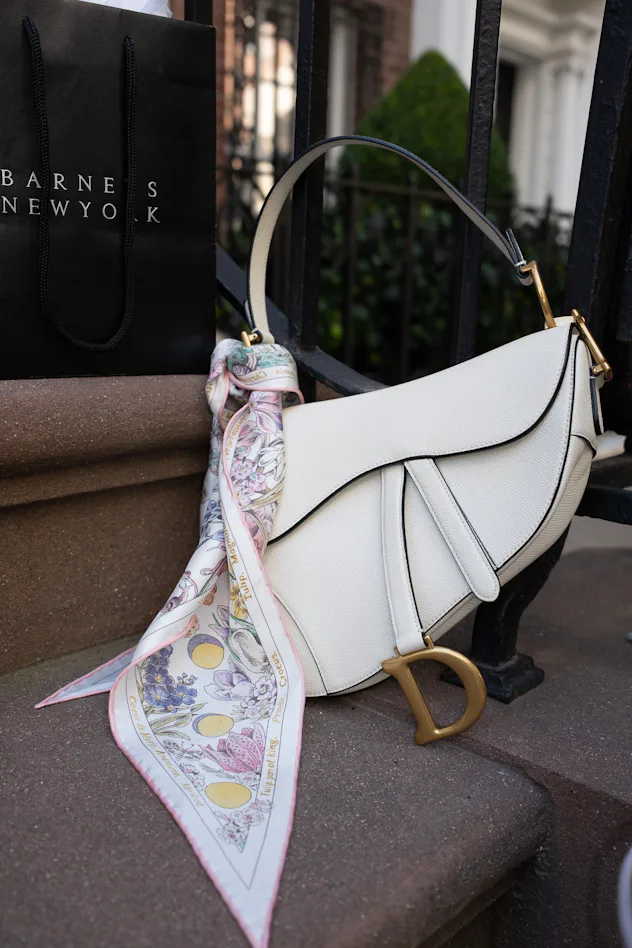 This Dior Saddle Bag Is The Carrie Bradshaw Fave You Need, Stat