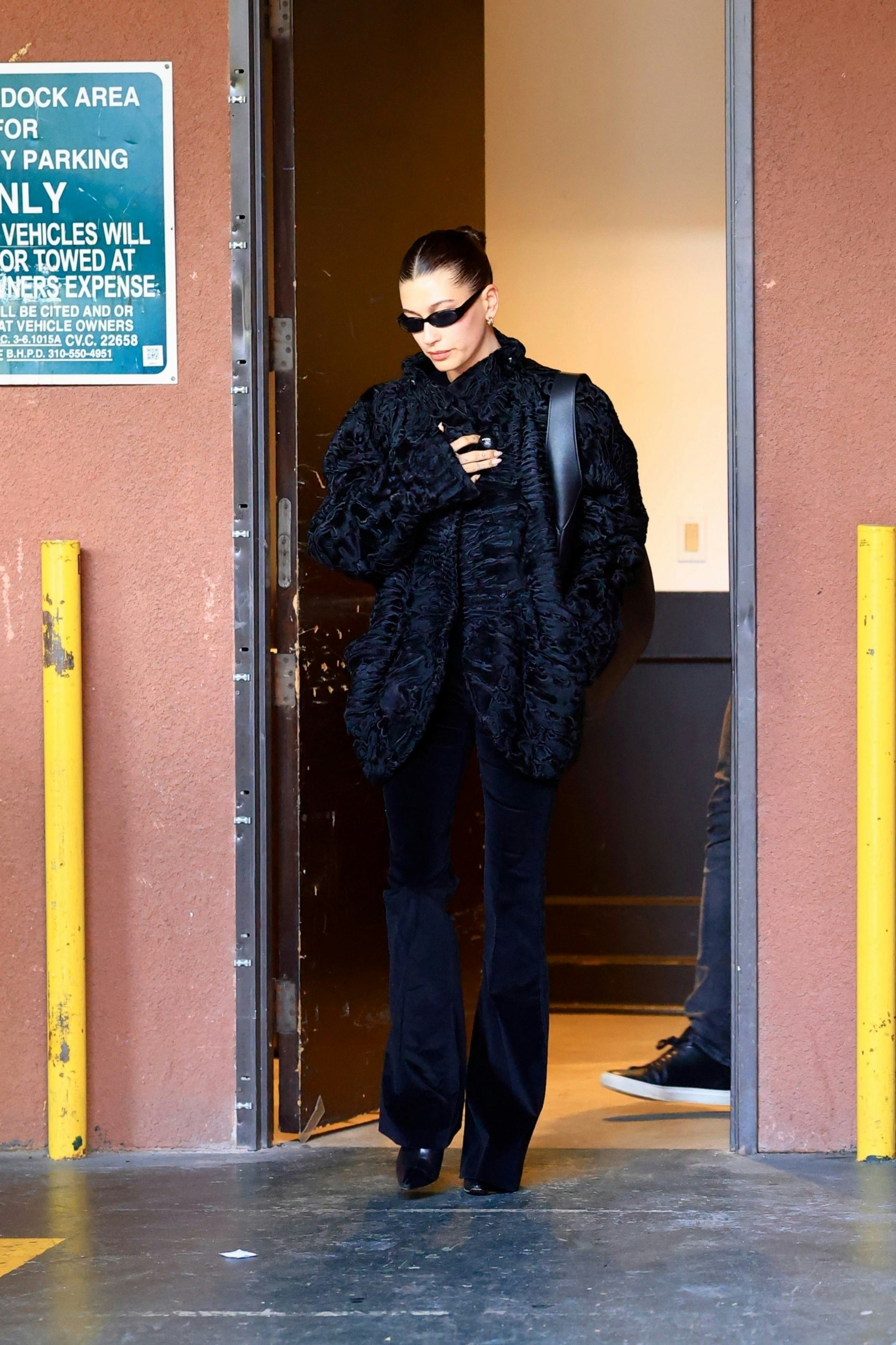 Hailey Bieber Returns to This Minimal Outfit Formula to Kick Off 2026