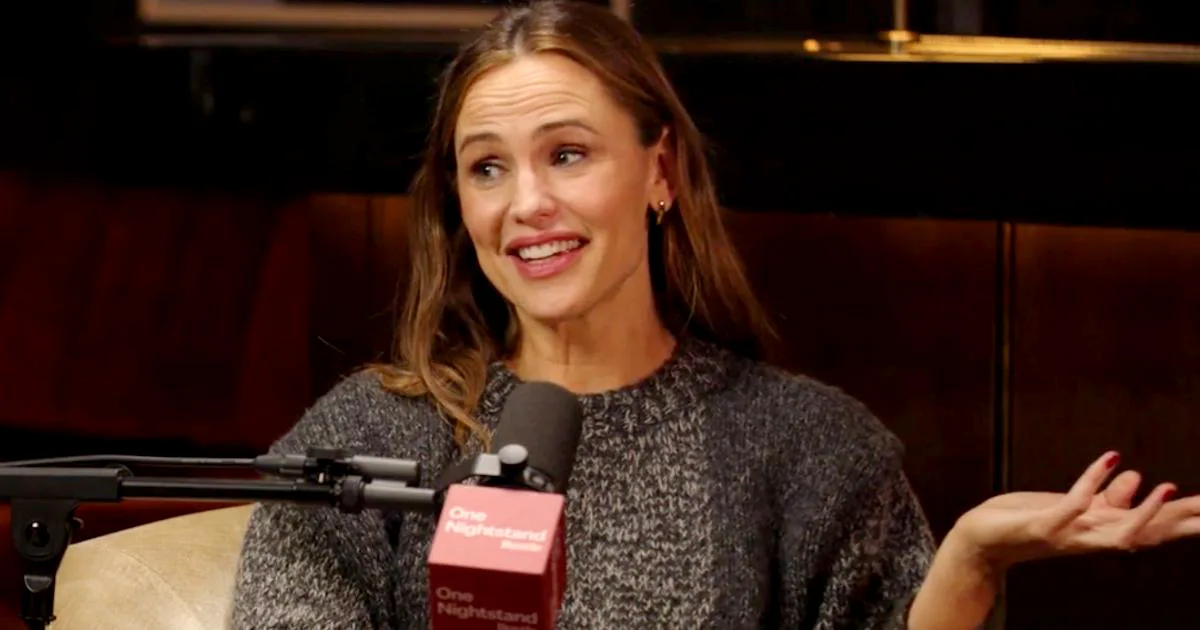 Jennifer Garner’s 5 Favorite Books & The Stories That Shaped Her