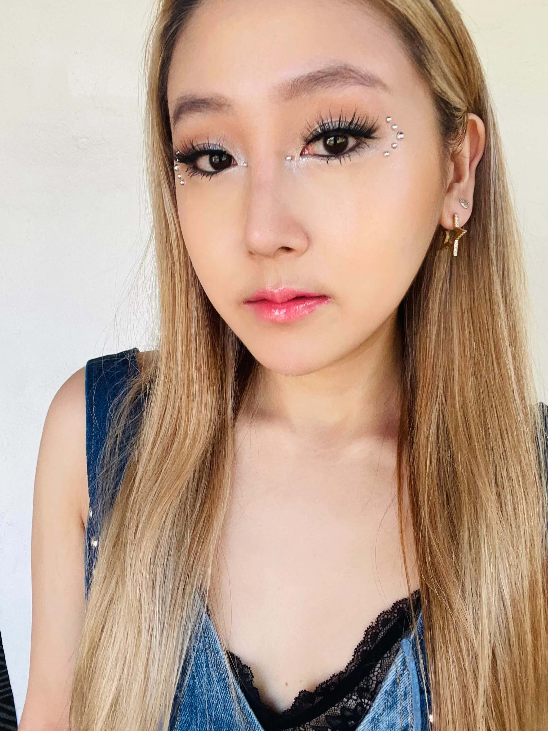 My Sweatproof Festival Makeup Routine Is 8 Easy Steps