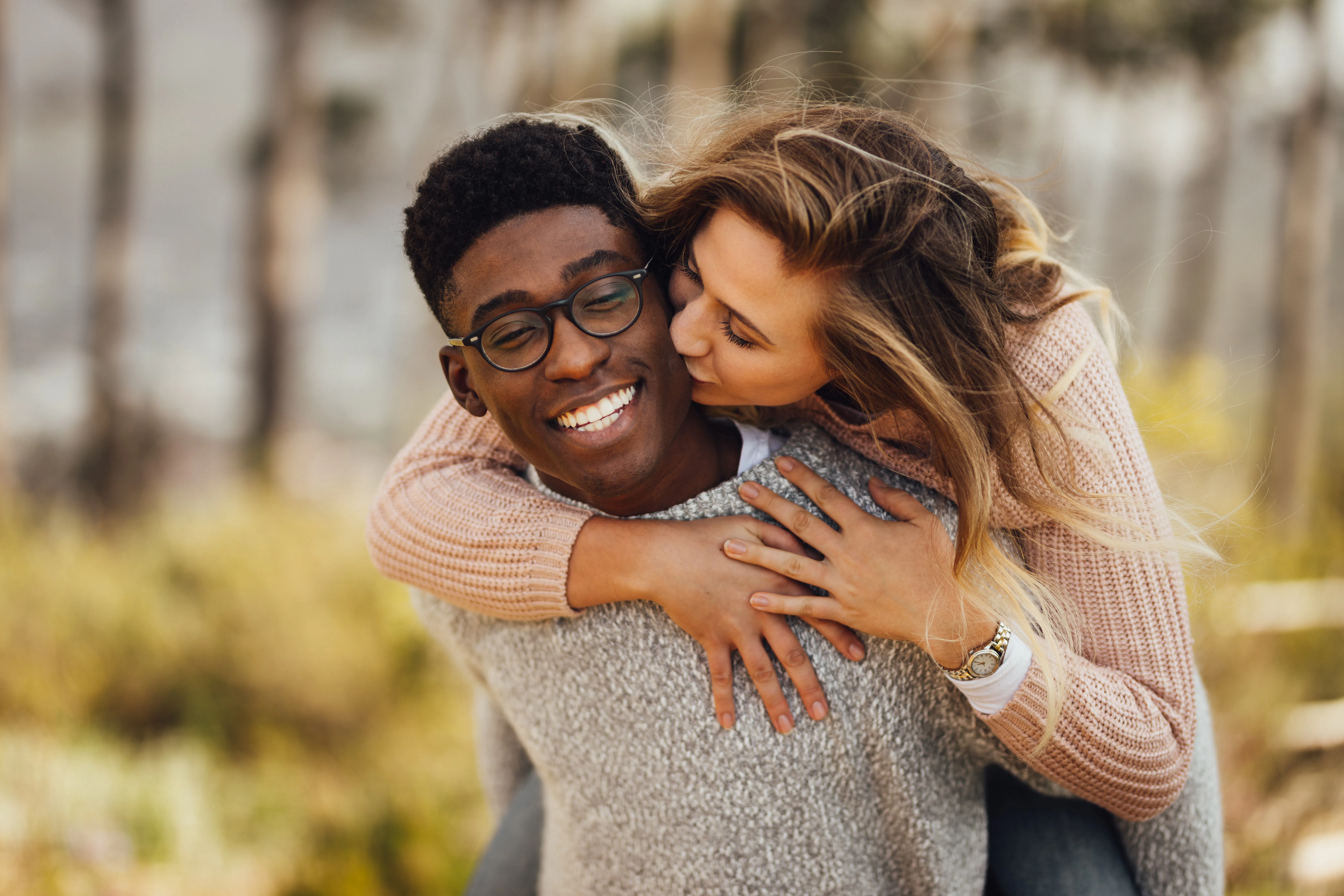 10 Romantic Date Ideas That'll Help You Fall Even More In Love