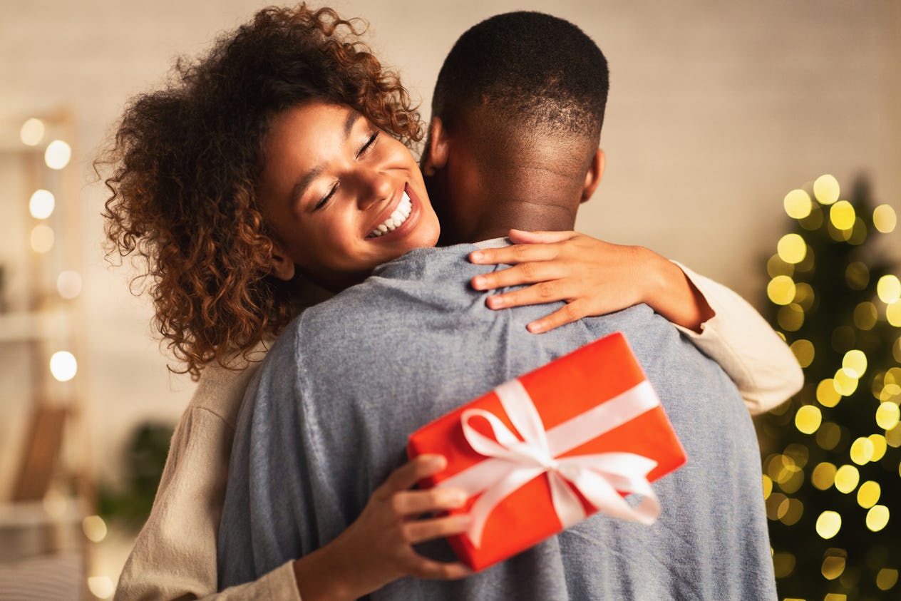 How To Make Sure Your Relationship Survives The Stress Of The Holiday ...