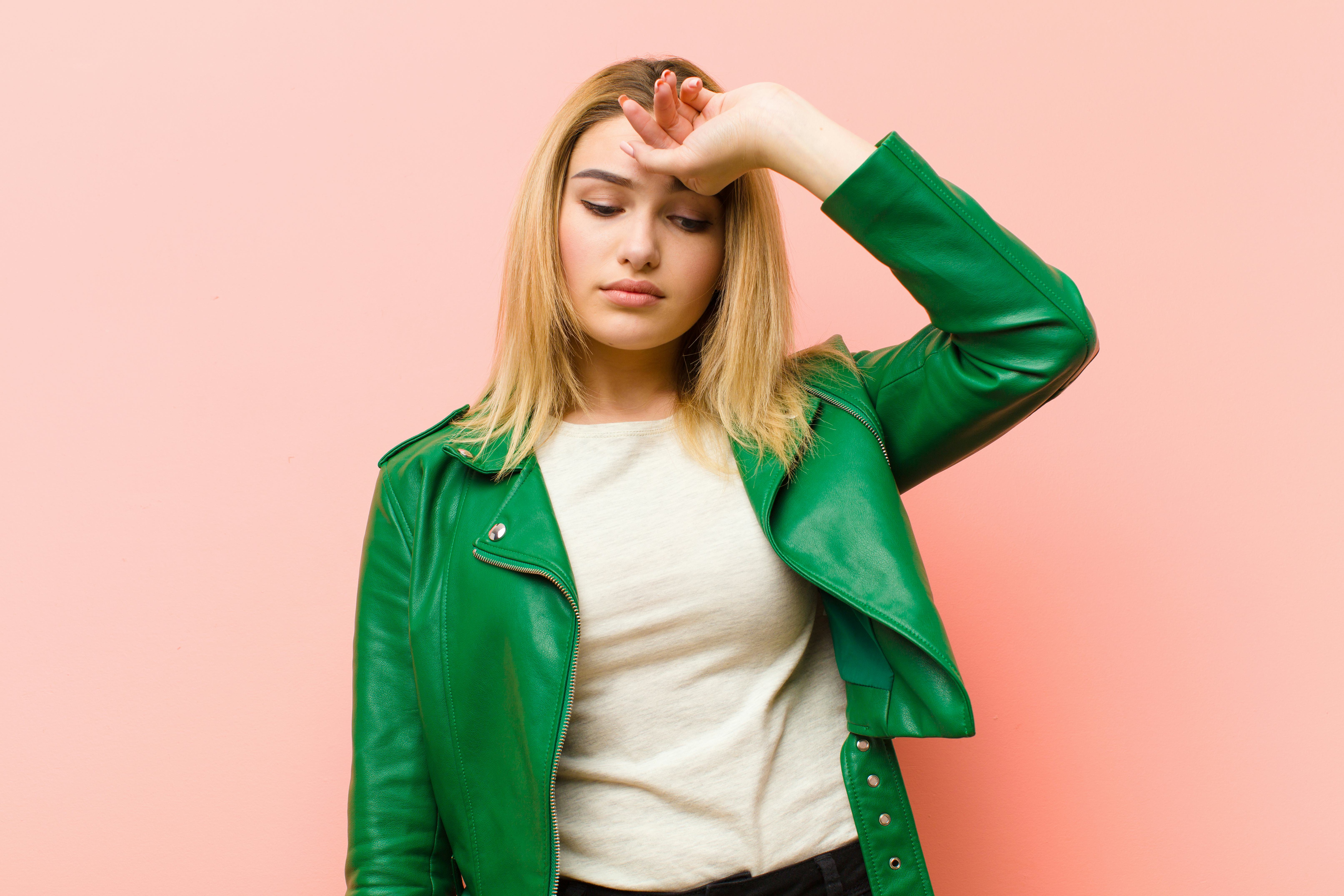 4 Signs Your Ex Is Still Angry With You, So Give Them Time & Space