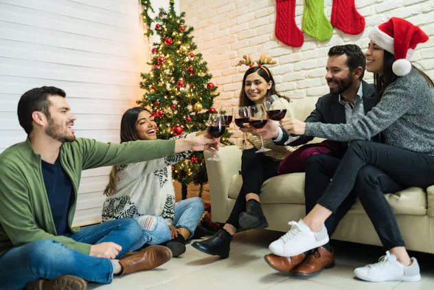 23 Christmas Friendship Quotes That Embody Holiday's Meaning