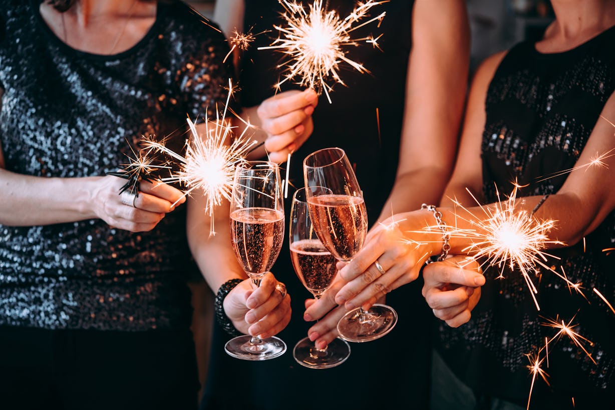 13 Last-Minute New Year's Eve Plans That Are Actually A Lot Of Fun