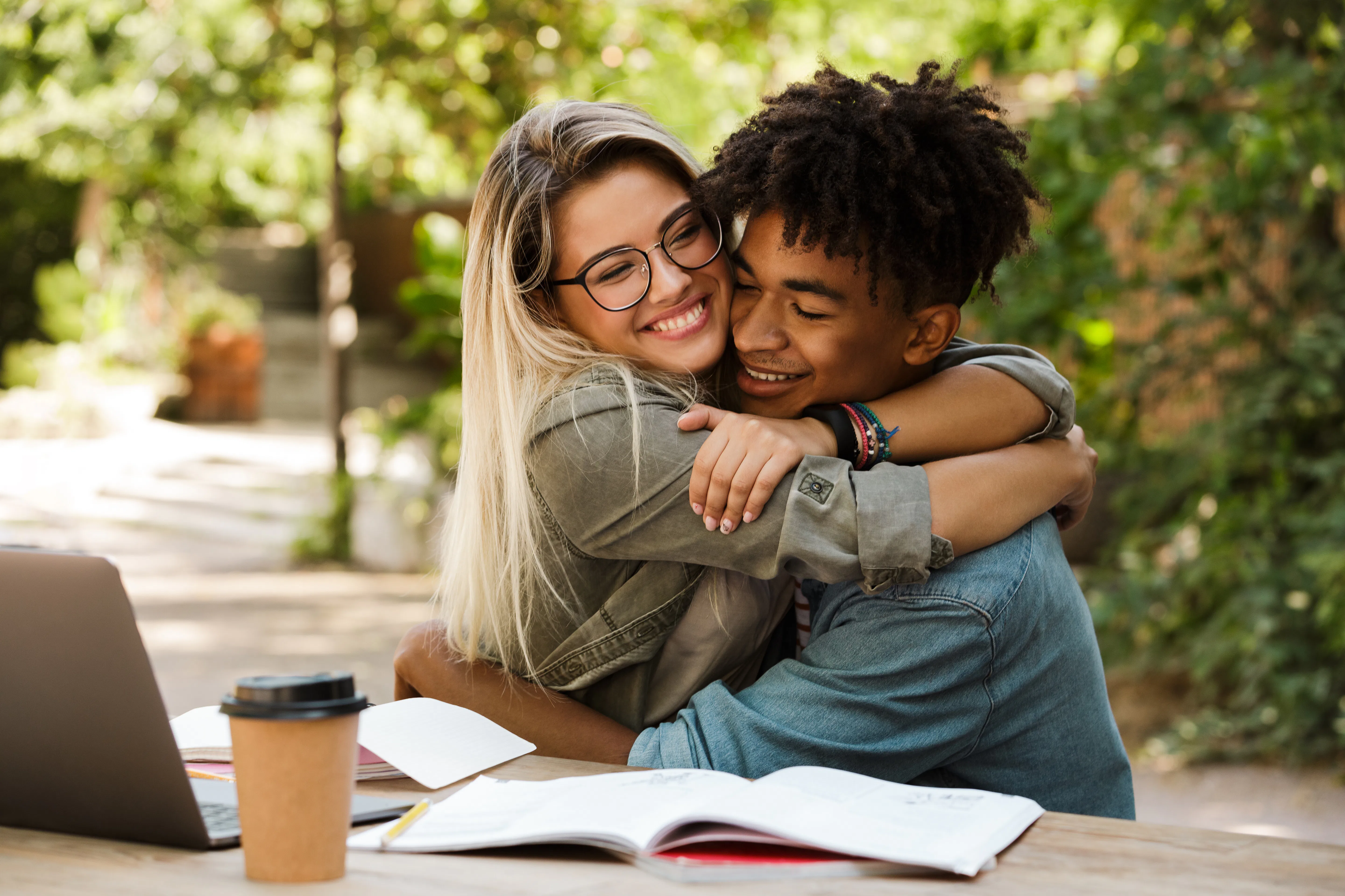 Should You Start Dating Your Friend? 6 Signs The Timing Is Right To ...