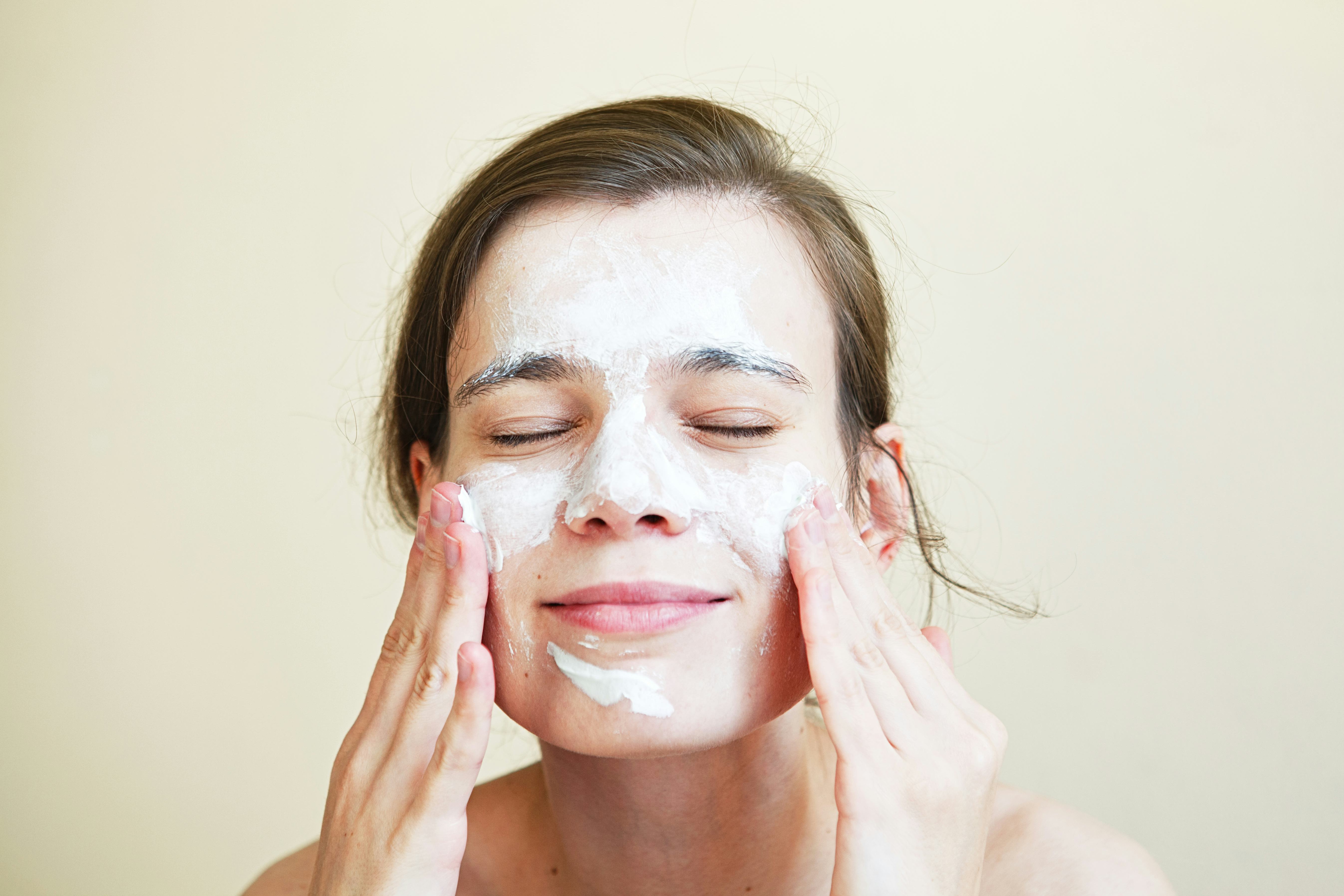 How Long Does Exfoliation Take To Work On Your Face? There Are Lots Of ...