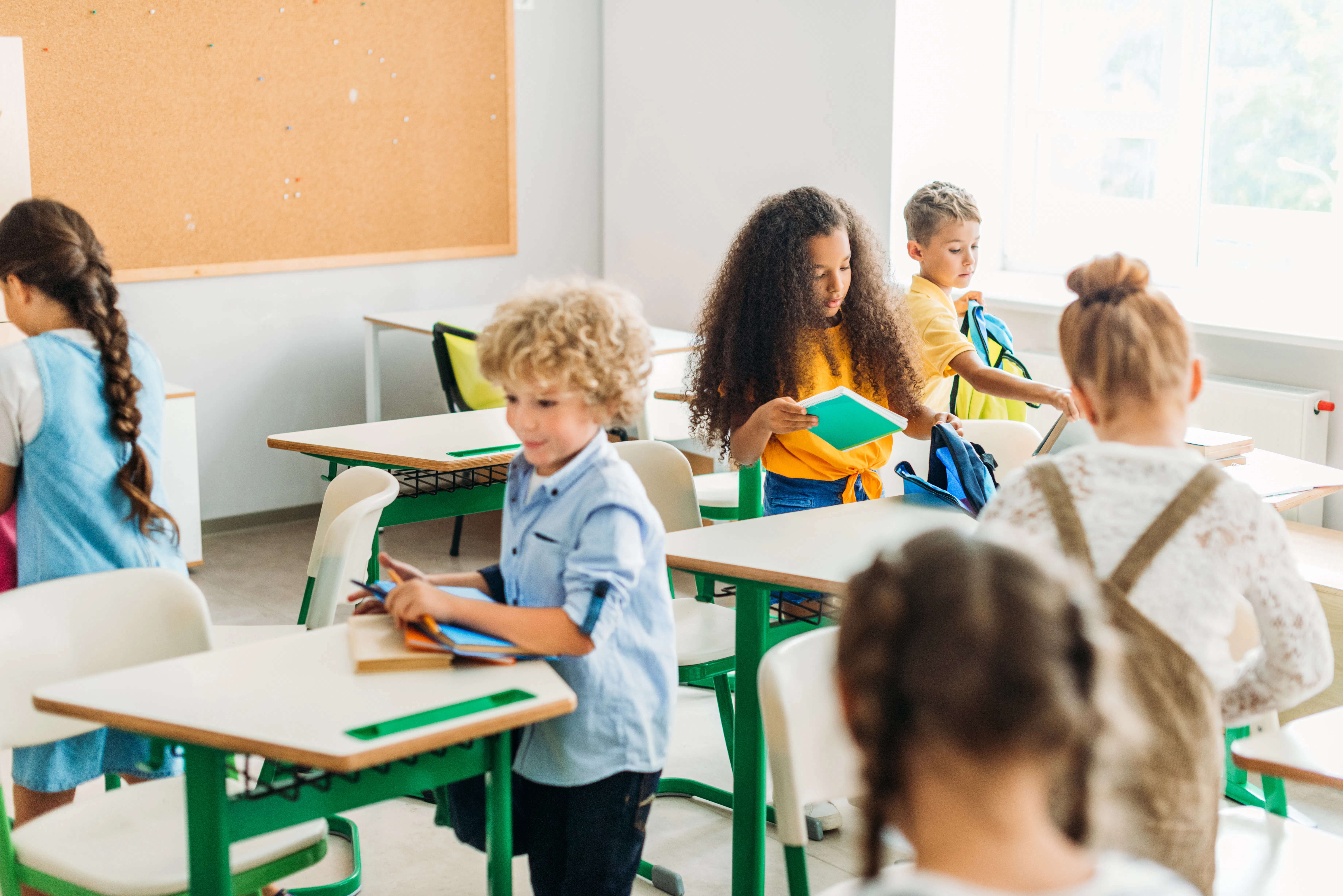 7 Signs Your Child Is Adjusting Well At School, According To Experts