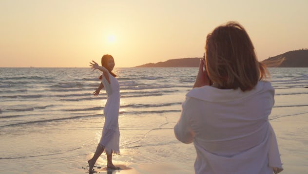 7 Examples Of Compromising In A Relationship, According To Experts