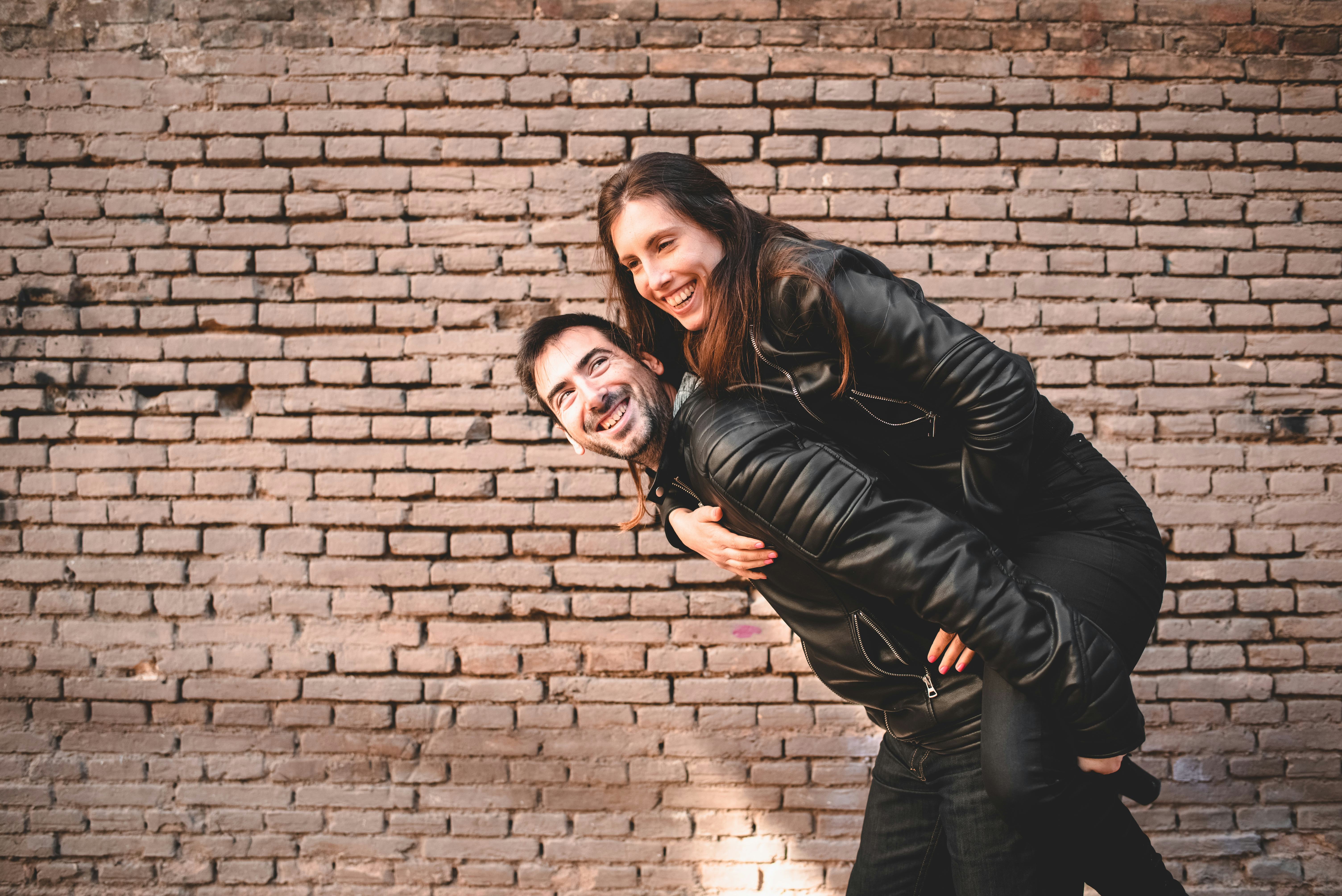 How To Stay Connected To Your Partner When You're Going Through A Rough ...