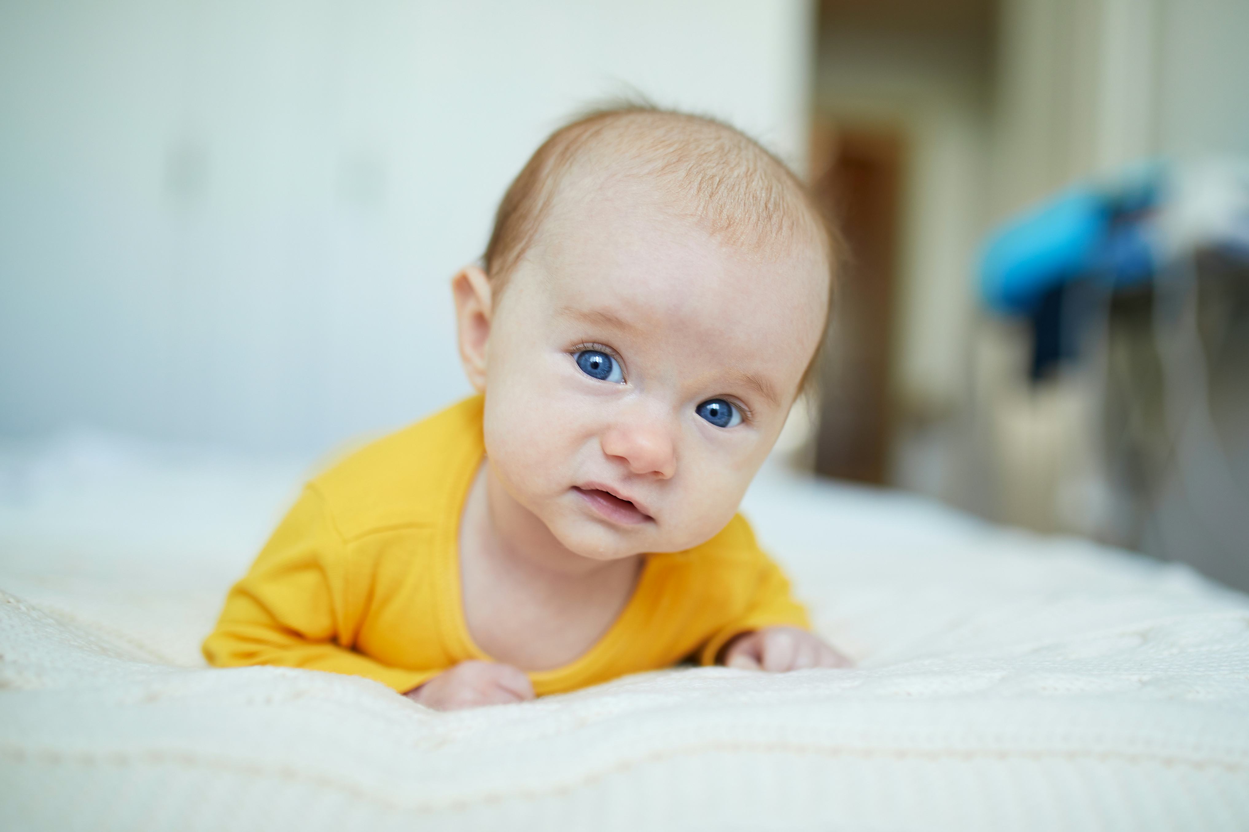 5 Signs Your Baby Needs Physical Therapy, According To An Expert