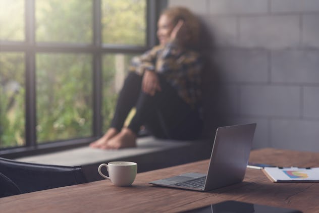 9 Signs You Should Set Boundaries With Your Mom According To Experts