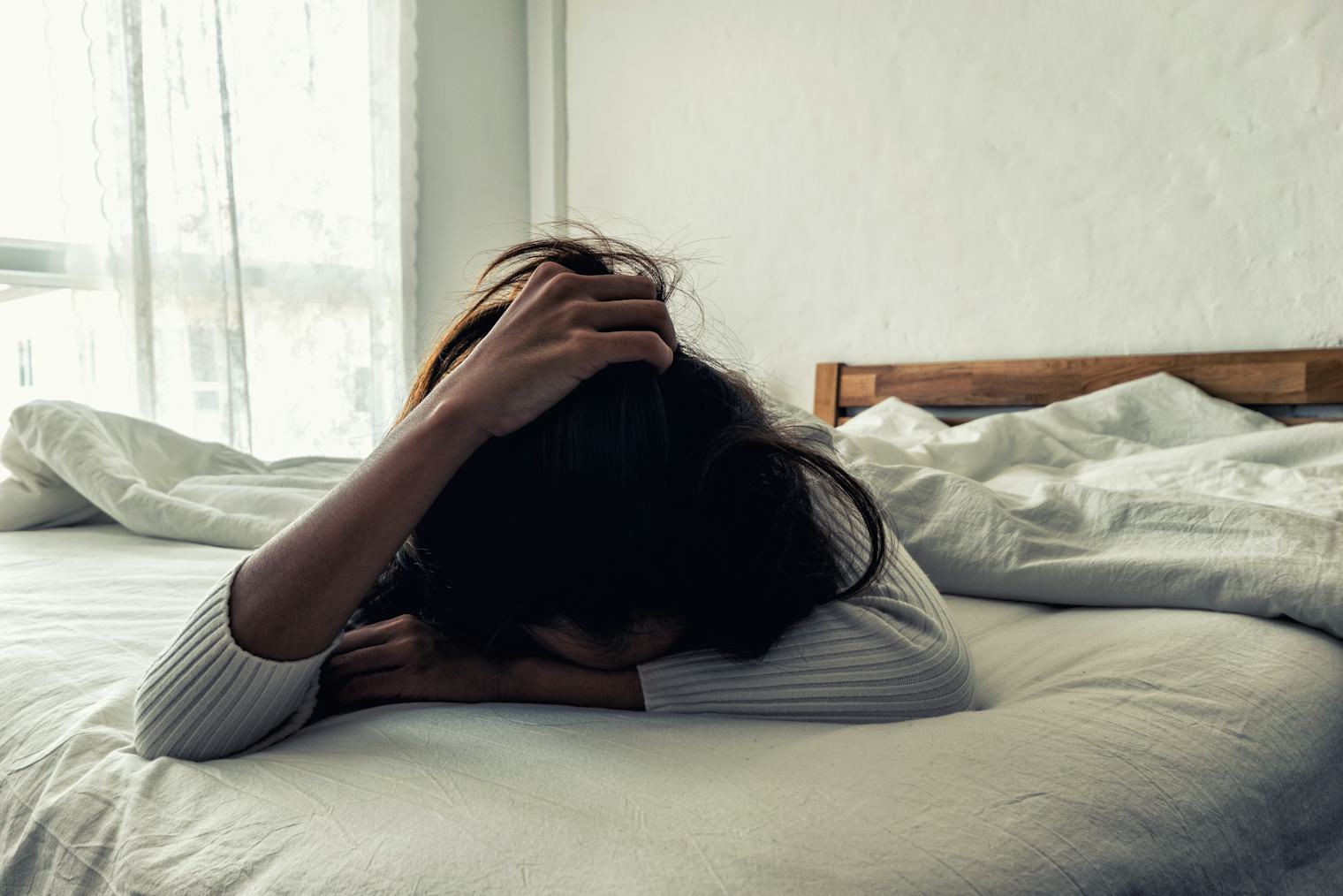 When You Hide Something From Your Partner, Here's How Your Body Reacts When You Hide Something From Your Partner, Here's How Your Body Reacts