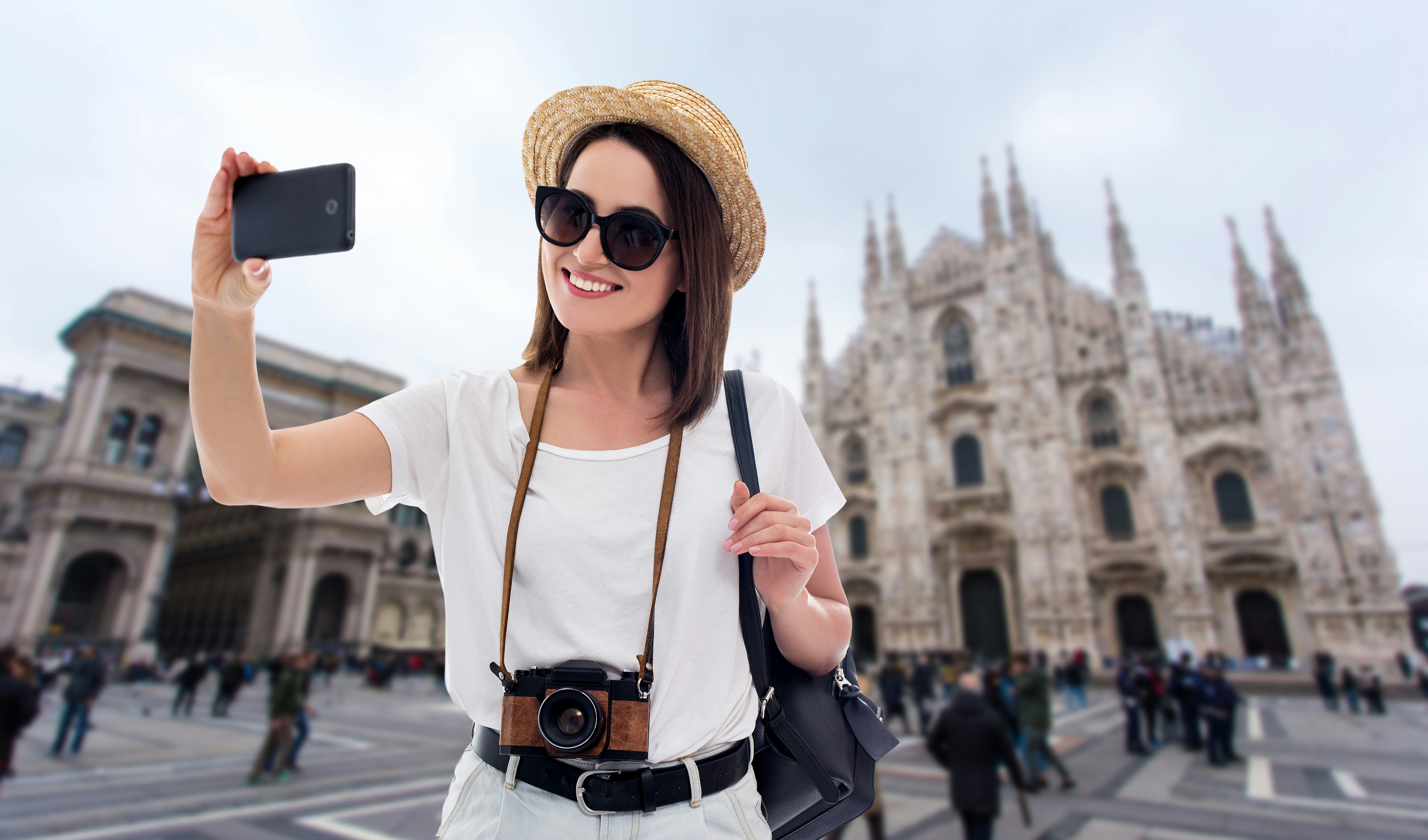 8 Pieces Of Travel Etiquette Every Tourist Should Know, No Matter Where ...