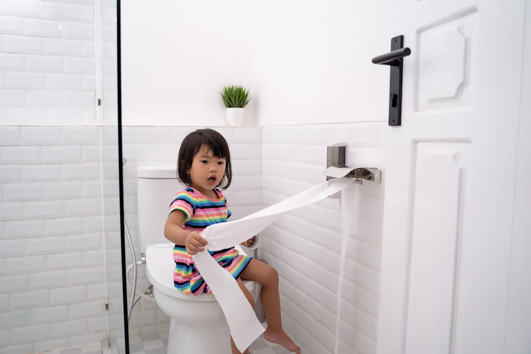 4 Reasons Why Your Toddler Is Afraid Of Using The Toilet By Themselves