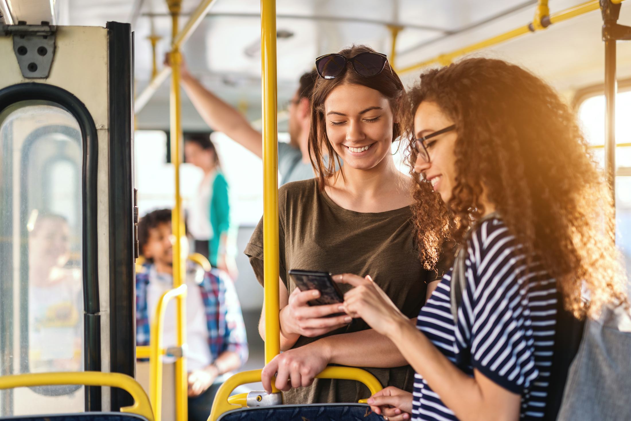 23 Backhanded "Compliments" From Your Friend That Are Actually Insults