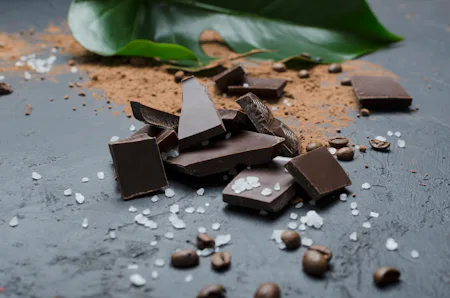 9 Alcohol & Valentine's Day Candy Pairings For The Perfect Night In