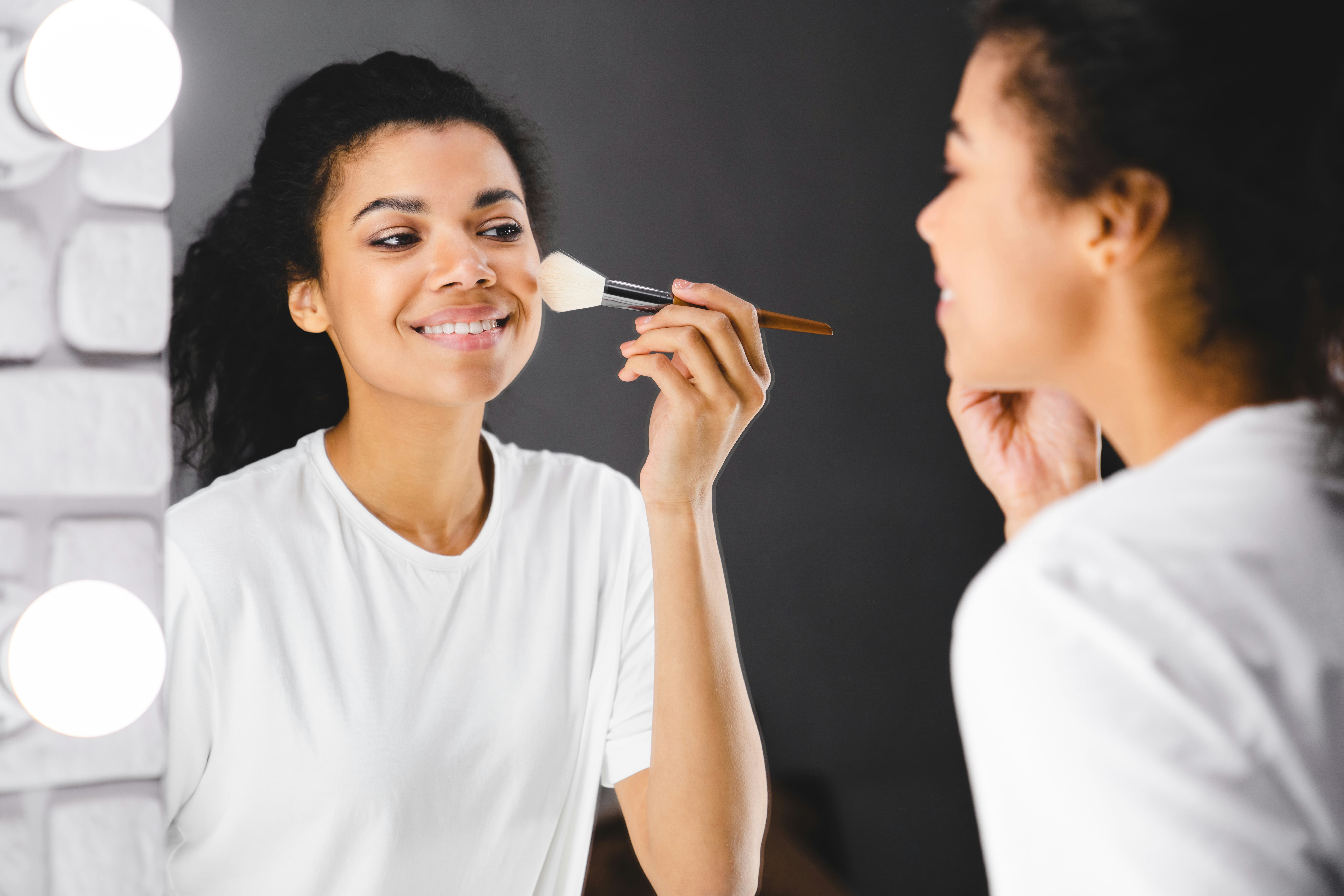 5 Genius Foundation Tips For WOC, Right From Top Makeup Artists
