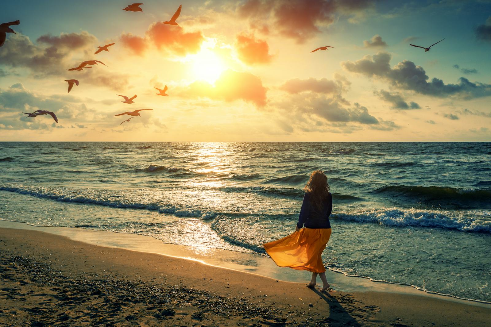 The Meaning Of Clairsentience, According To Psychics & Astrologers