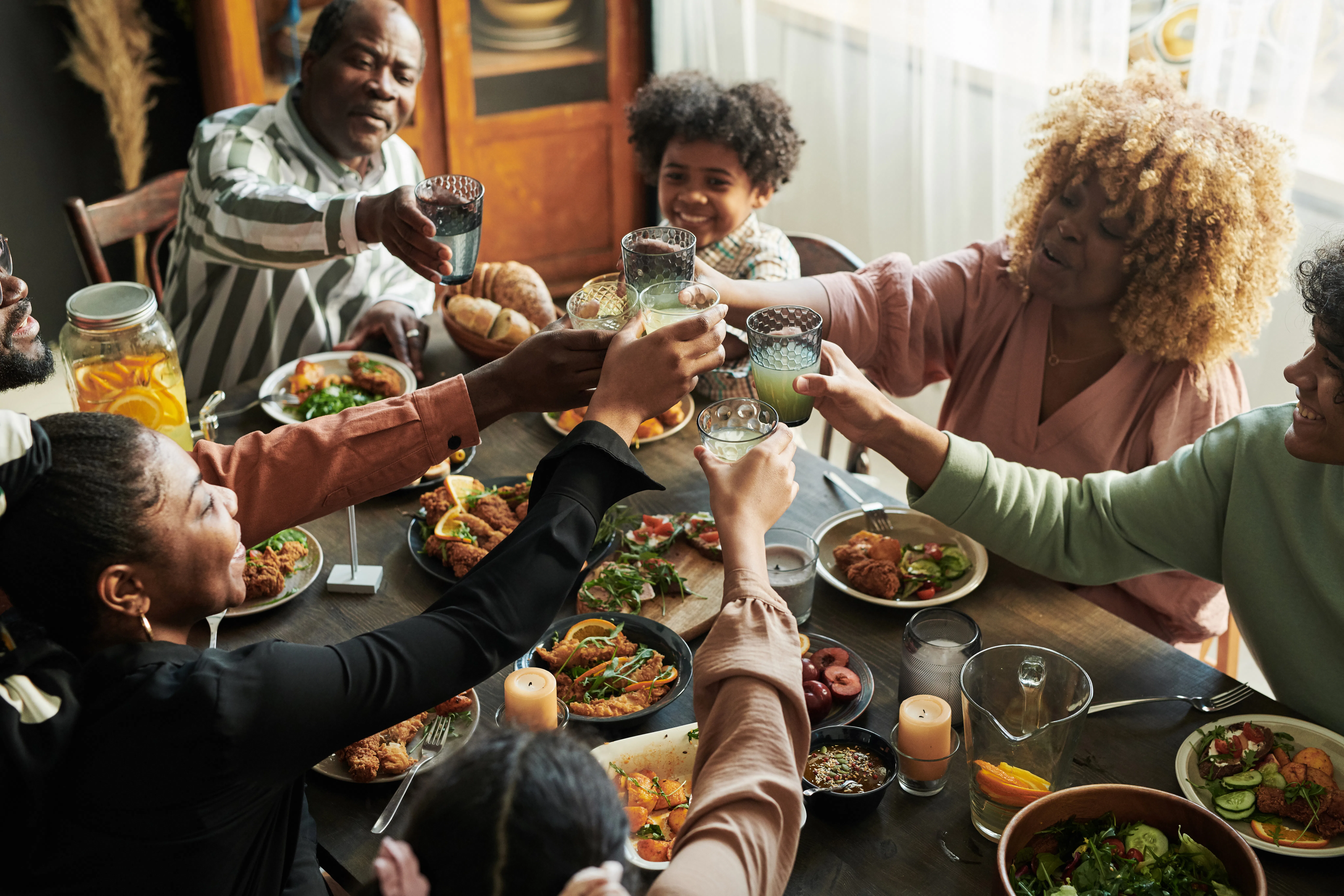 40 Thanksgiving Dinner Instagram Captions, So You Can Post & Move On