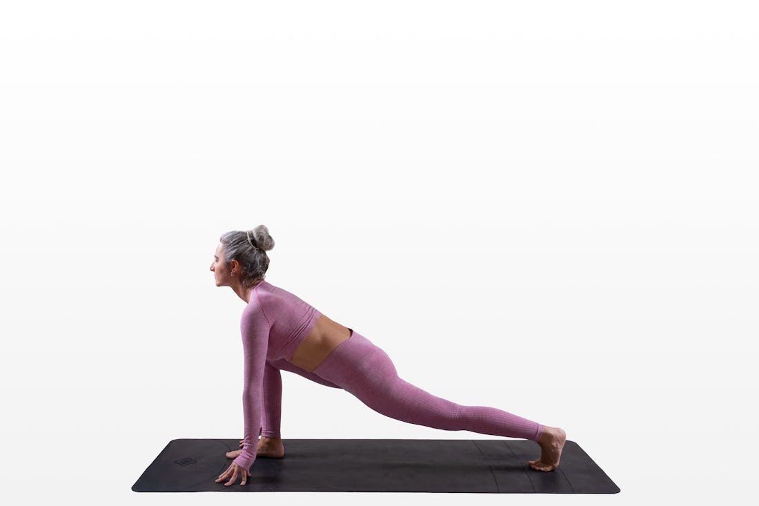 9 Leg Stretches To Do Before A Workout