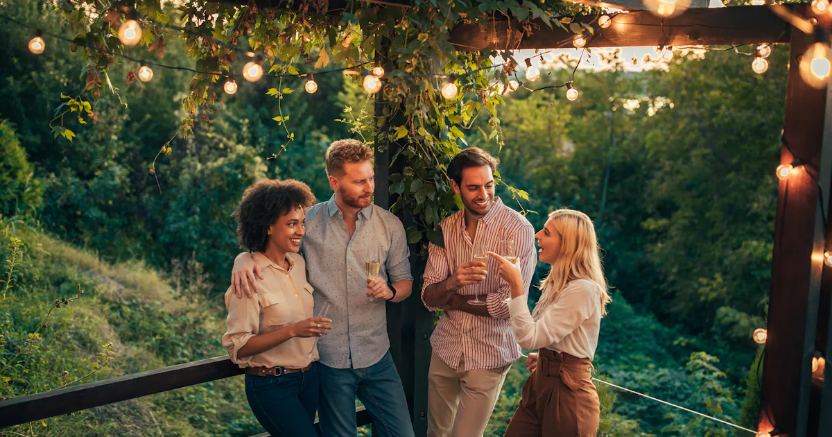12 Creative Double Date Ideas To Try With Your Fave Couples 12 Creative Double Date Ideas To Try With Your Fave Couples