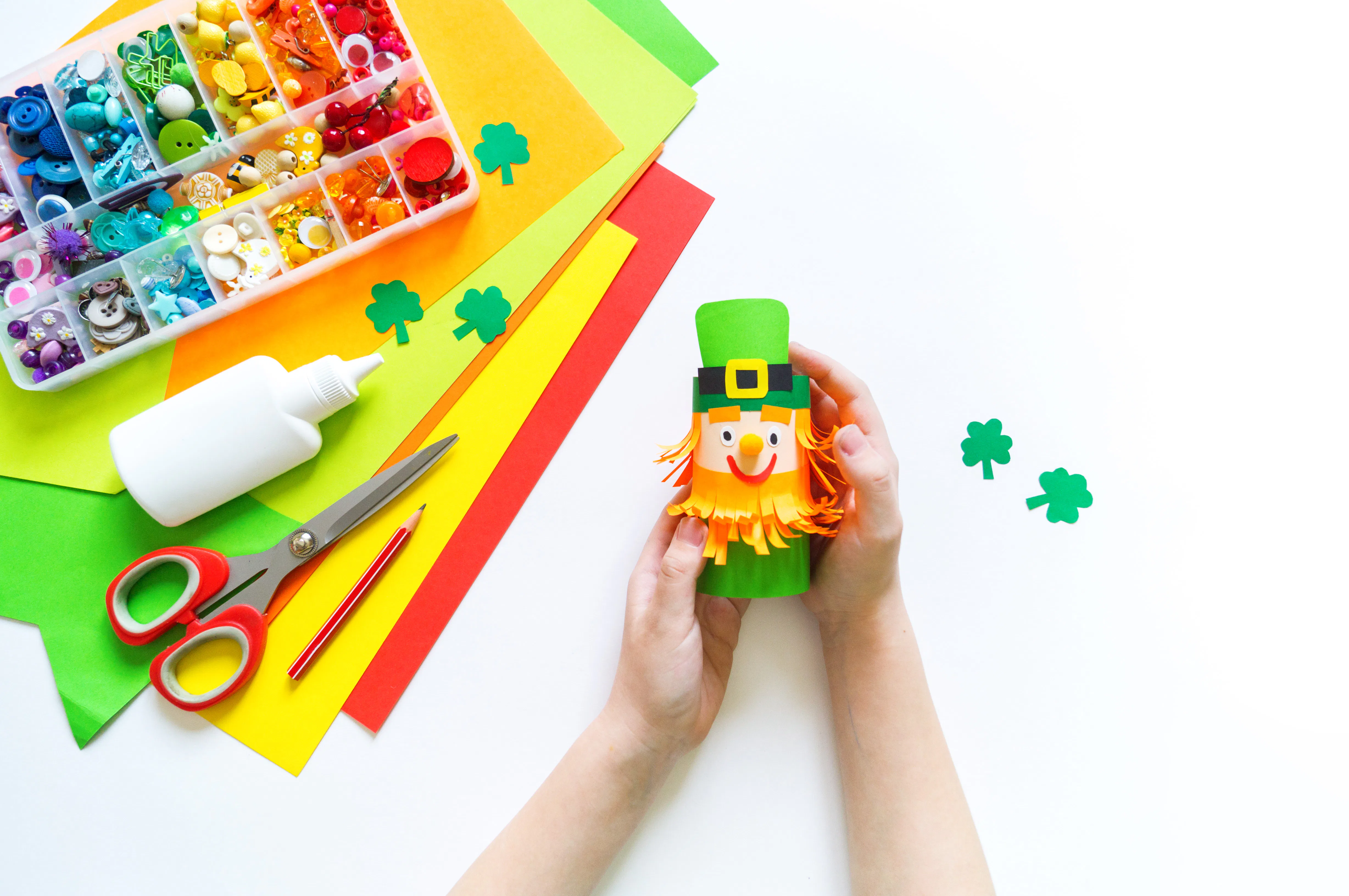 St. Patrick's Day Crafts For Big & Wee Leprechauns