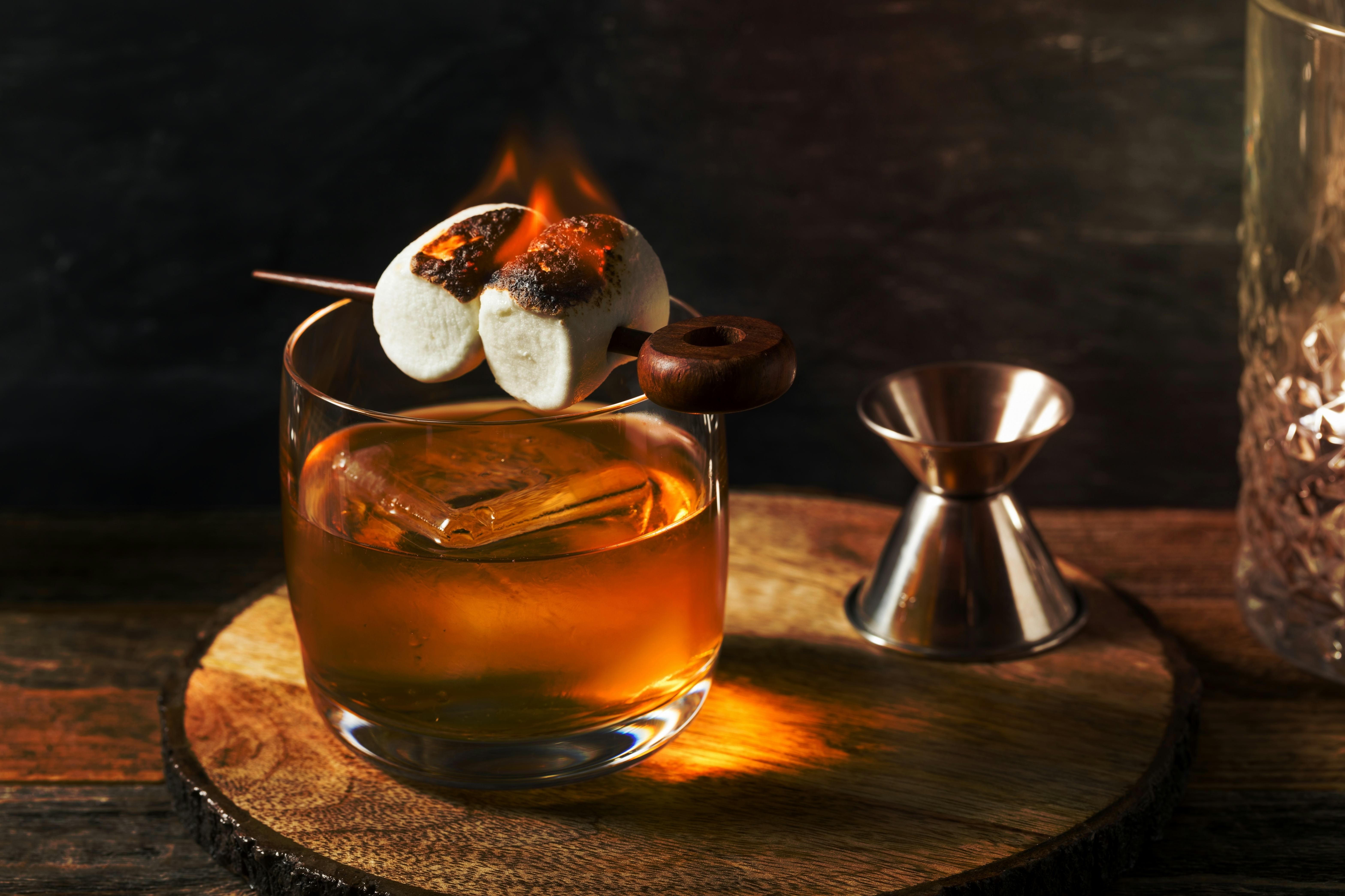 Cowboy Cocktails Are Trending For 2024 & These Recipes Are A Great ...