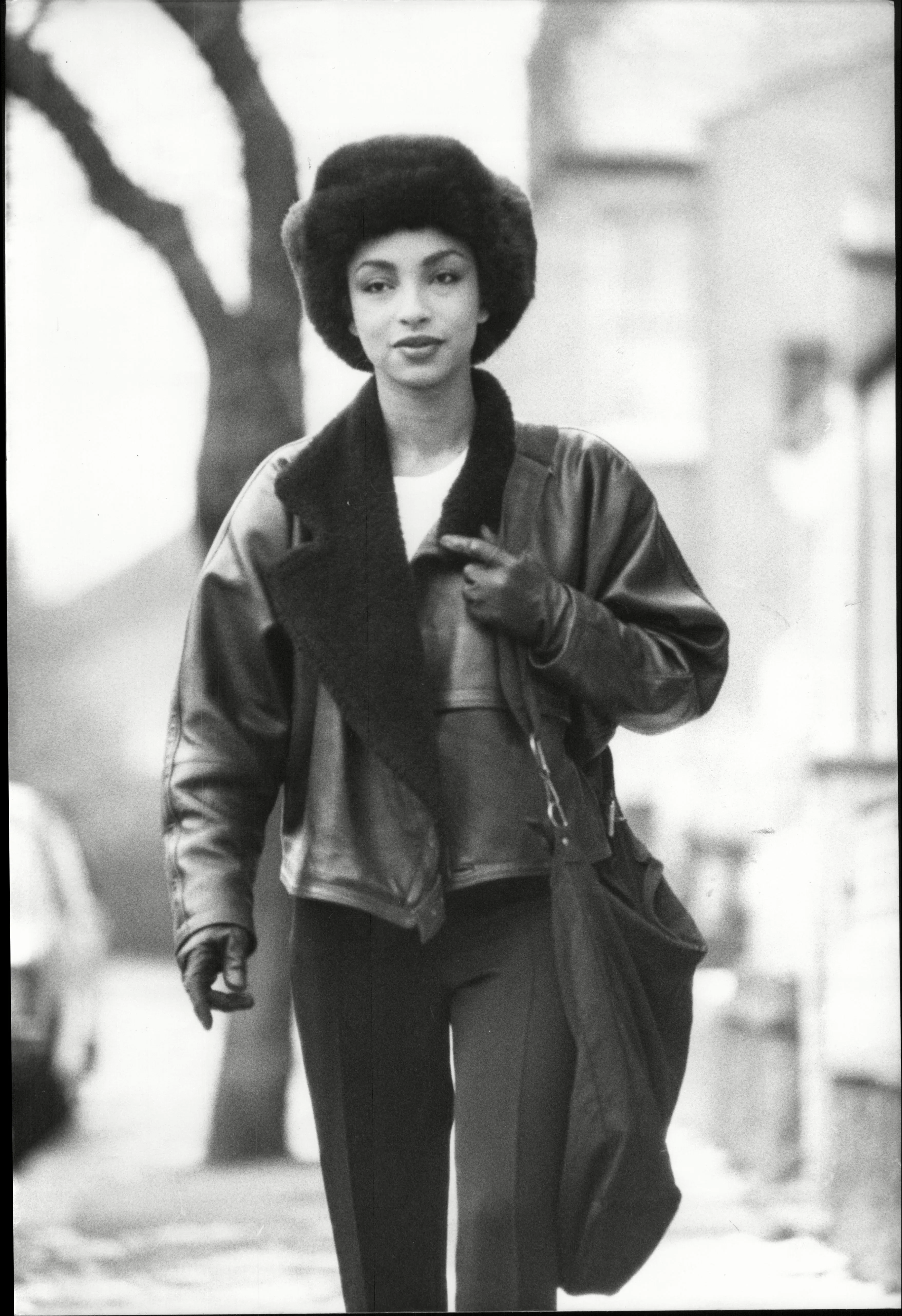 Sade's Best Vintage Fashion Moments From the 1980s and ’90s