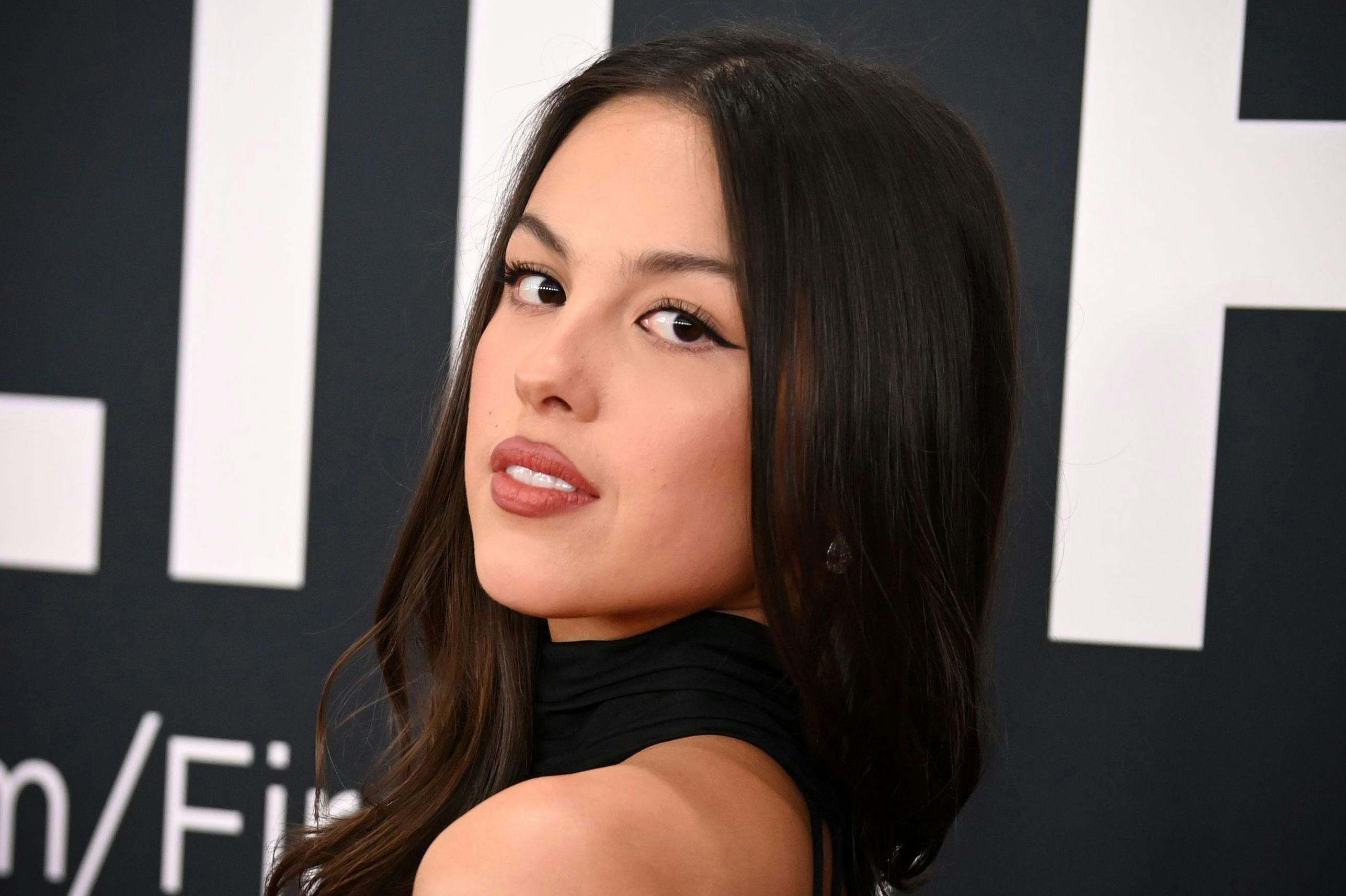 Celebrities Who Wore Plunging Necklines At The 2025 Grammys