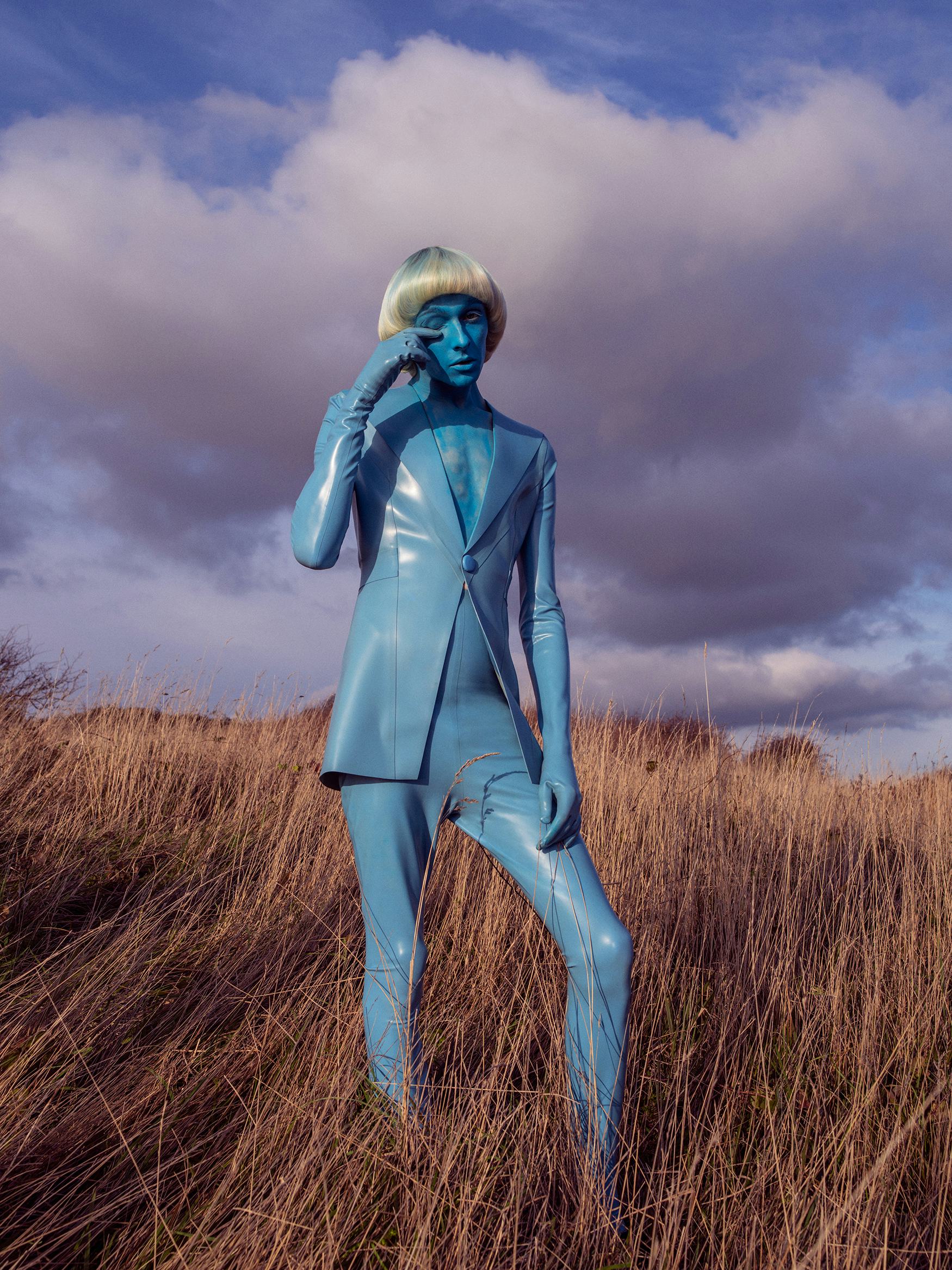 16 Iconic W Shoots for Halloween Costume Inspiration