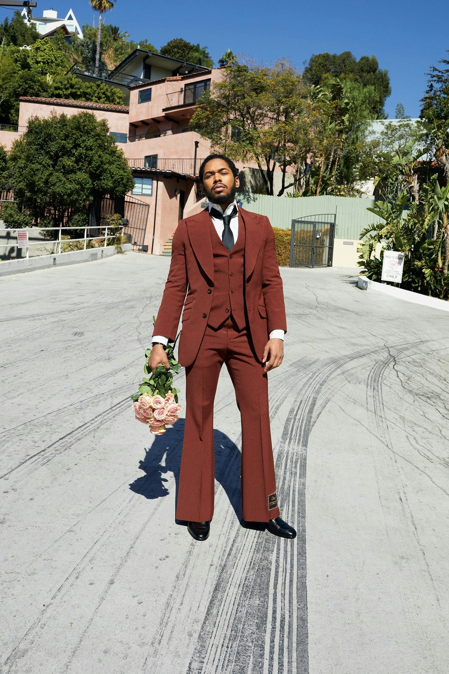 16 Iconic W Shoots for Halloween Costume Inspiration