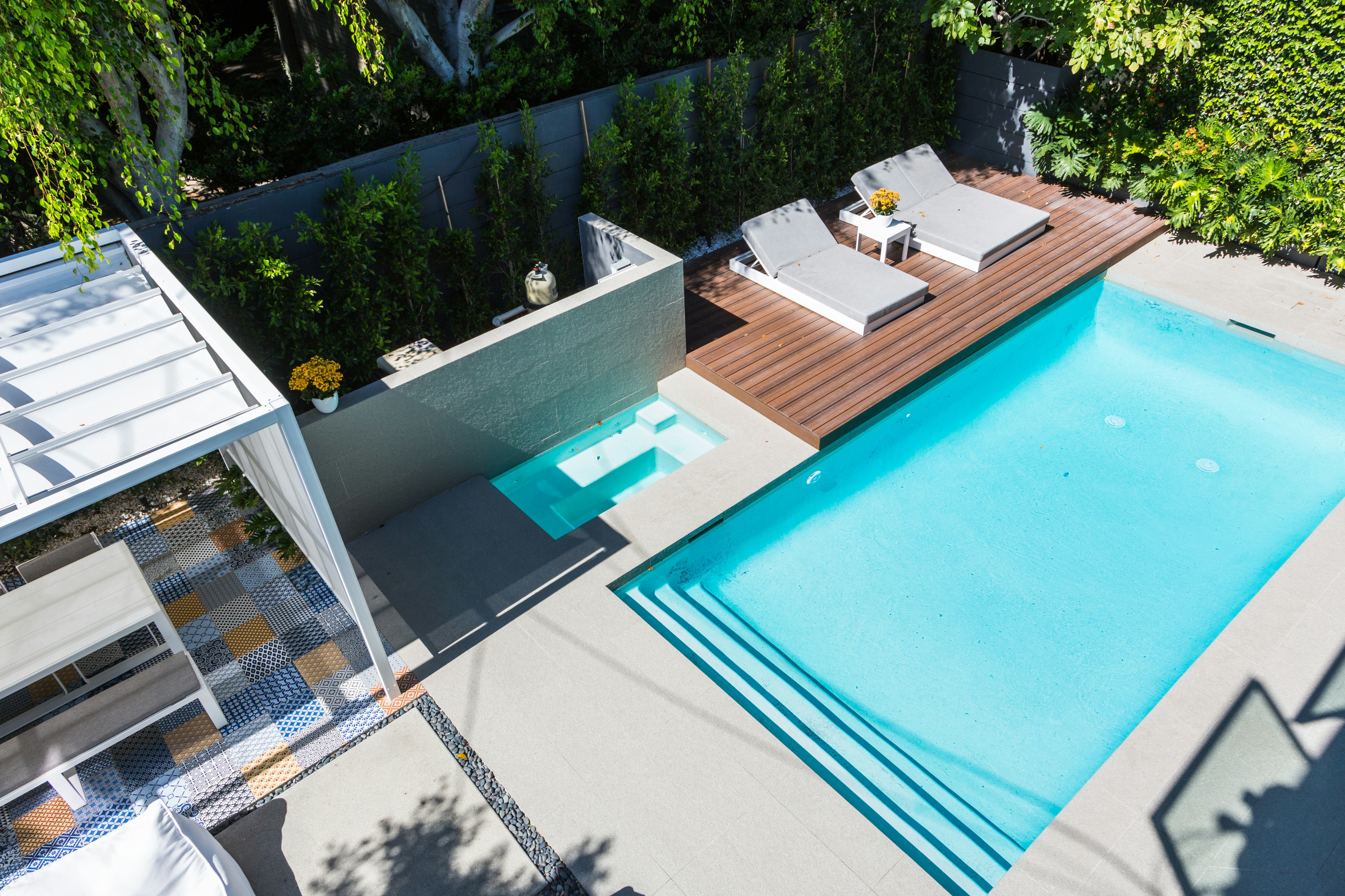 Take a Dip In These Stunning Los Angeles Homes With Pools