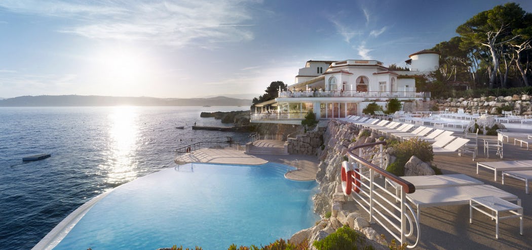 The Most Spectacular Hotel Pools to Visit Around the World